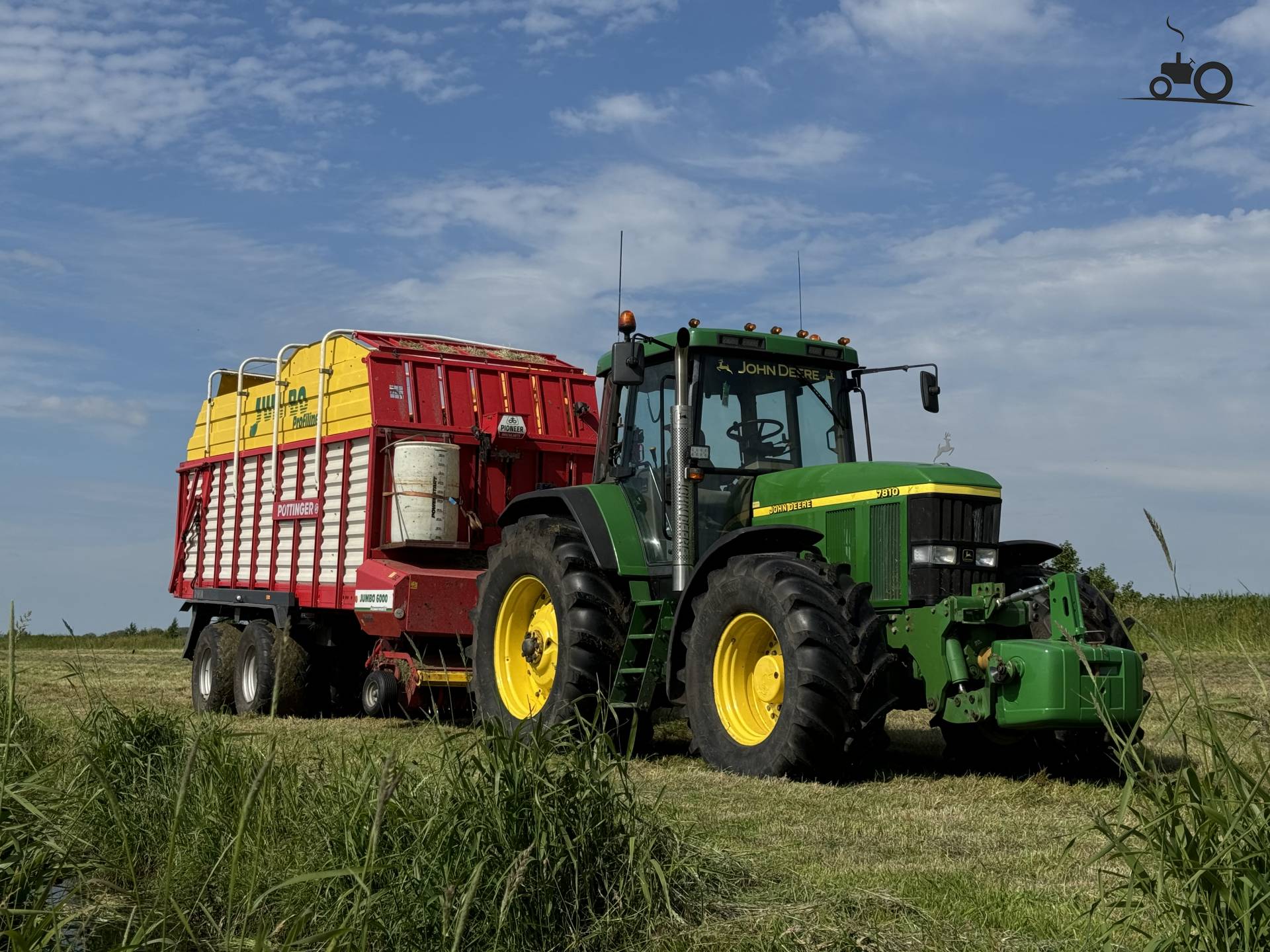 John Deere 7810