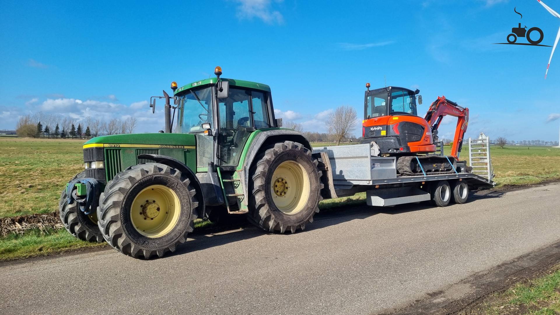 John deere 6810