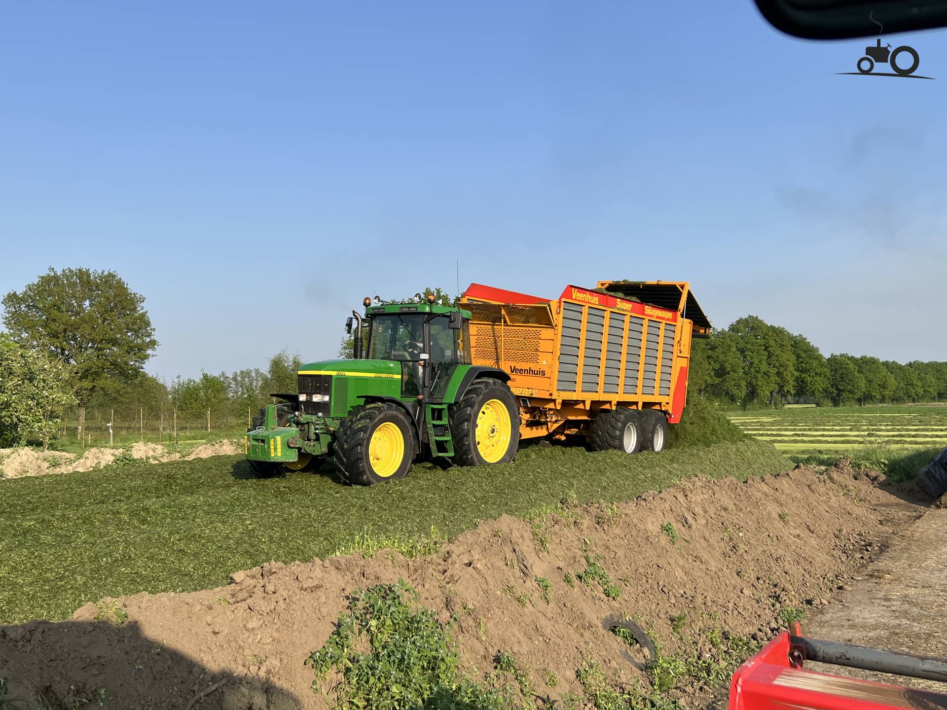 Foto John Deere 7710 van Gebr Freriks