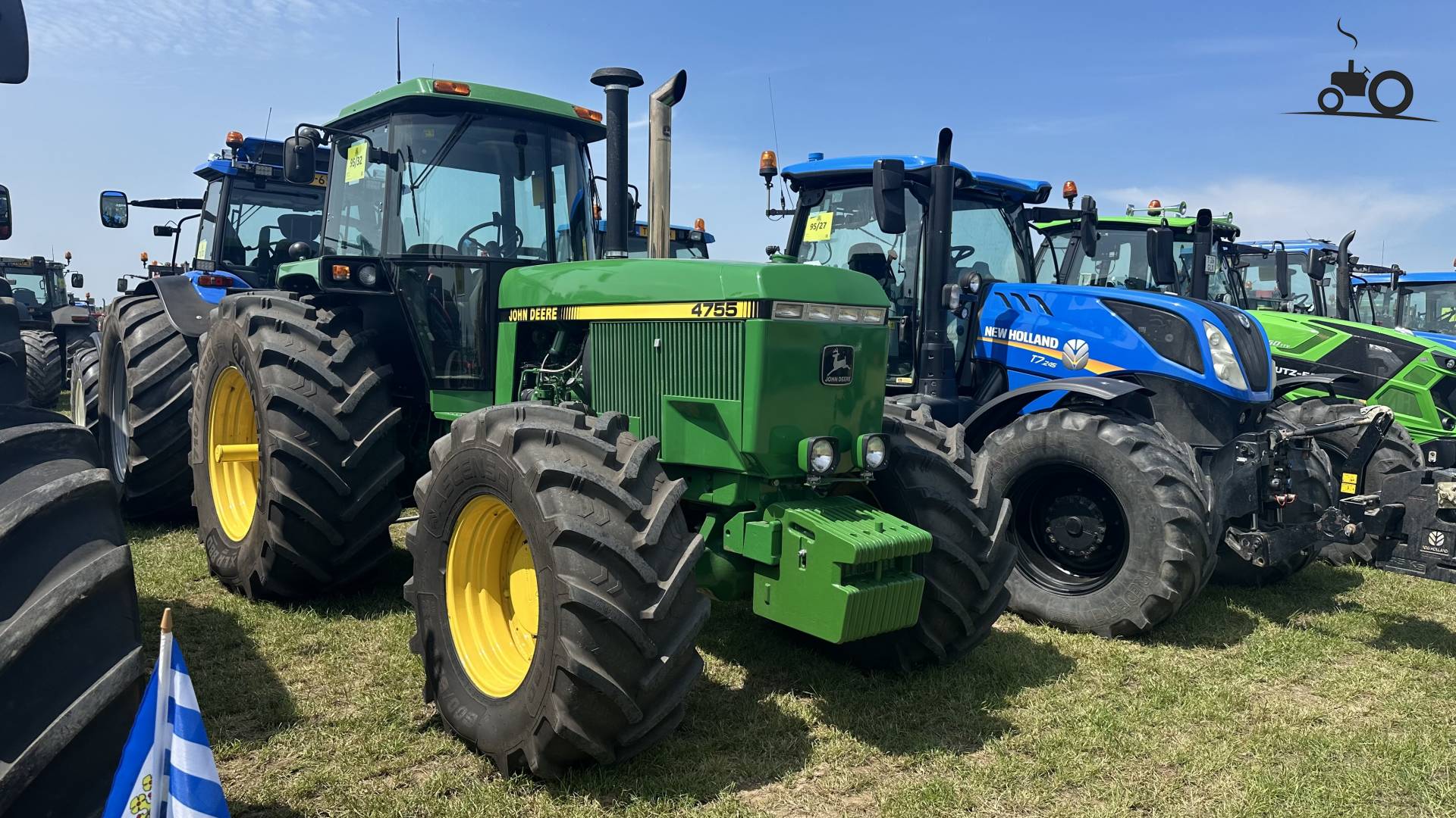 John Deere 4755 - Laatste Updates, Foto's & Video's - Pagina 1