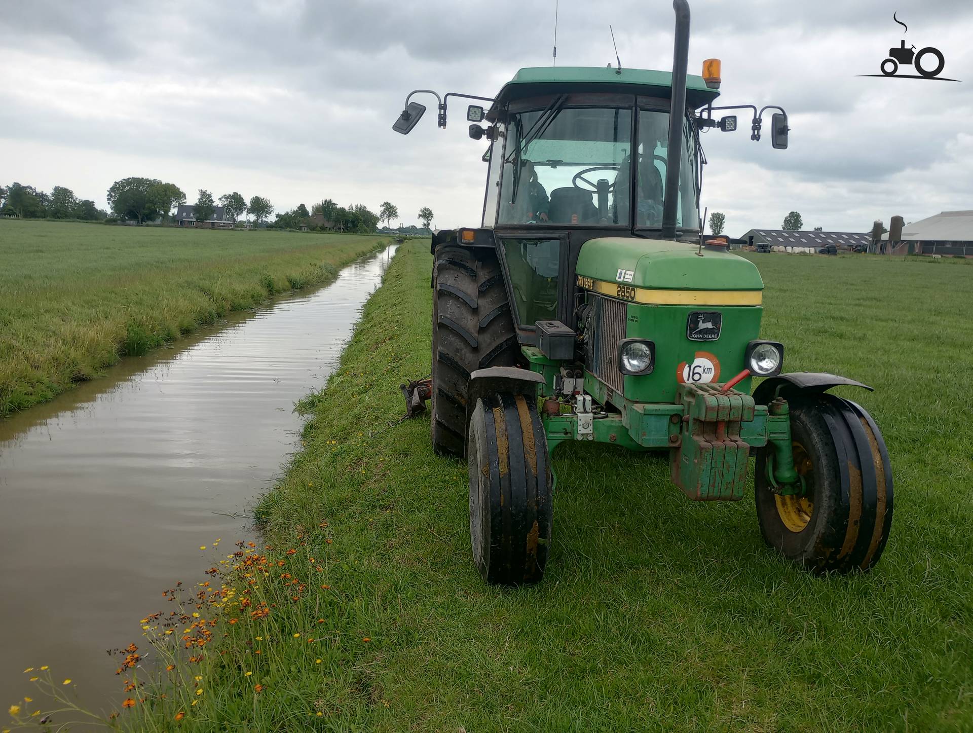 Foto John Deere 2850 #1624074