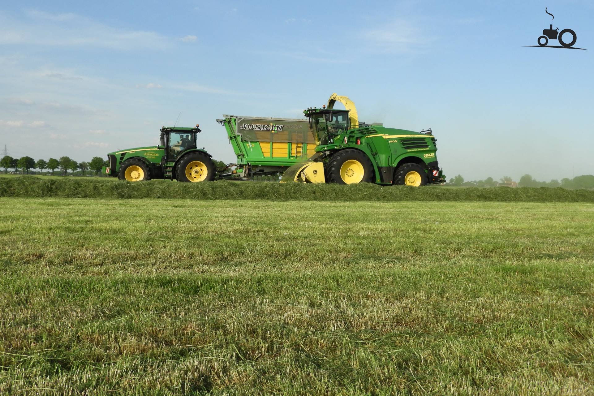Foto John Deere Meerdere van Loonbedrijf Dekker BV