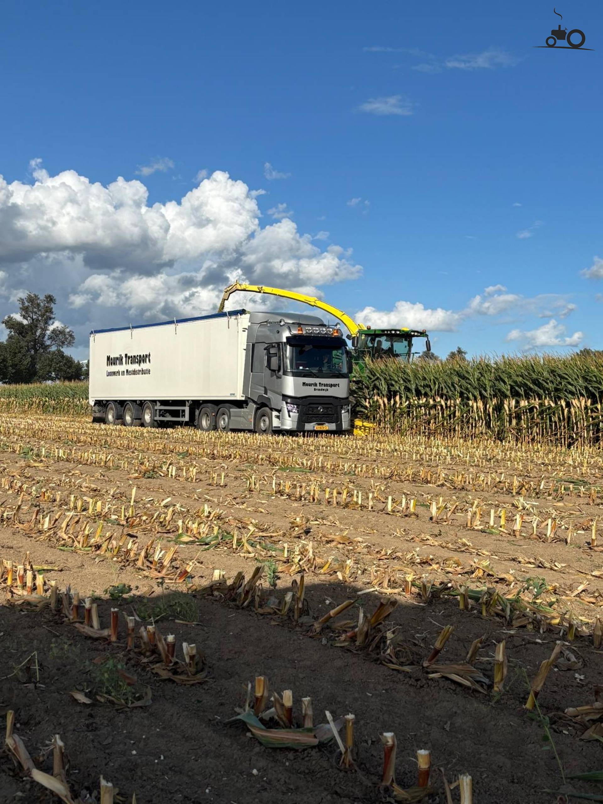 Foto John Deere 8300 #1635665