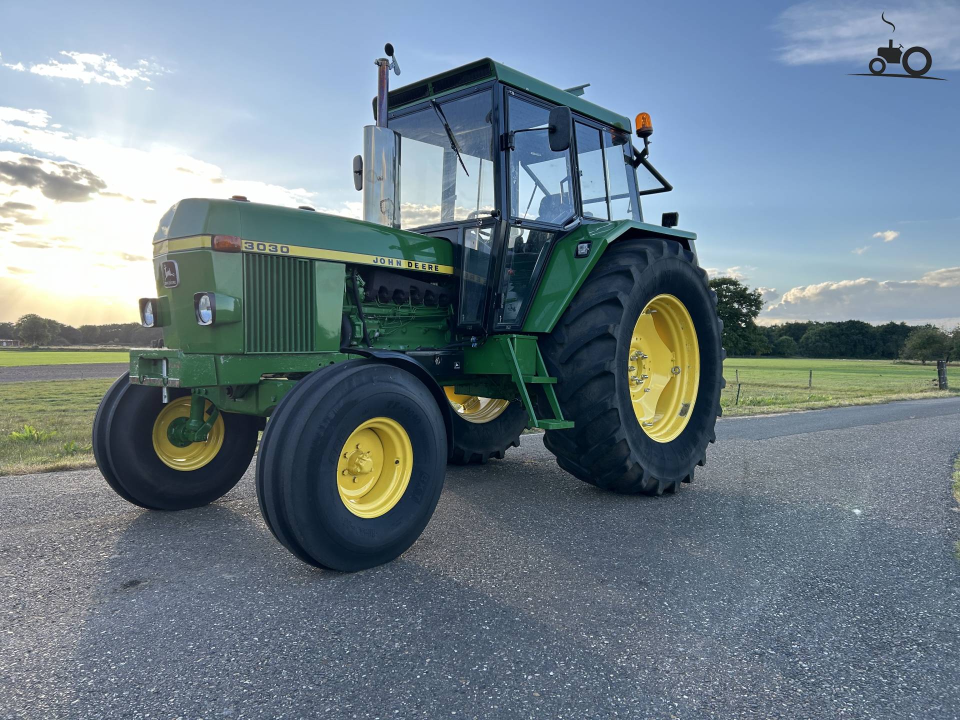 John Deere 3030