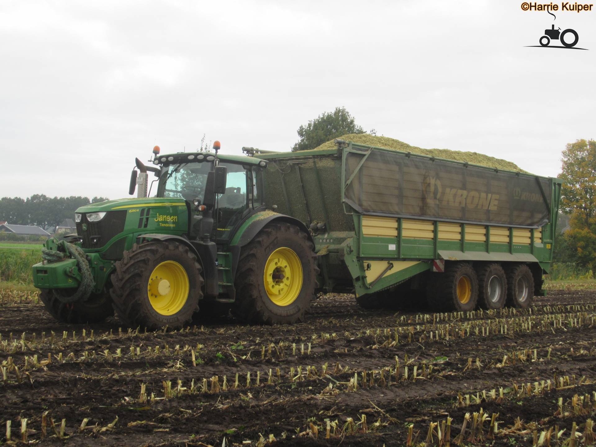 Foto John Deere 6250R van Jansen