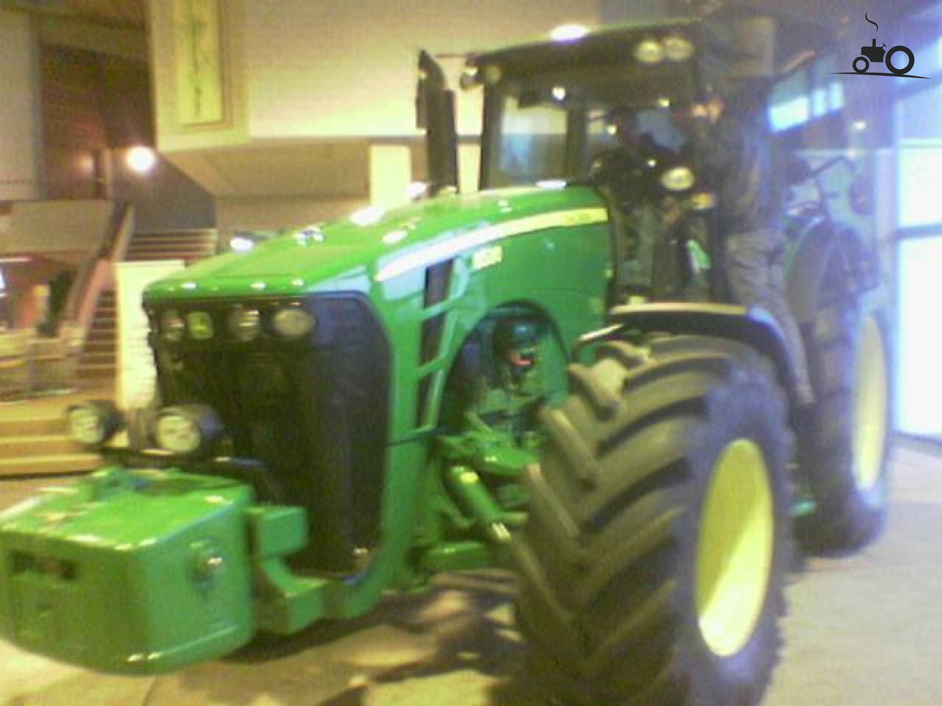 Foto John Deere 8530 van Louis Nagel BV