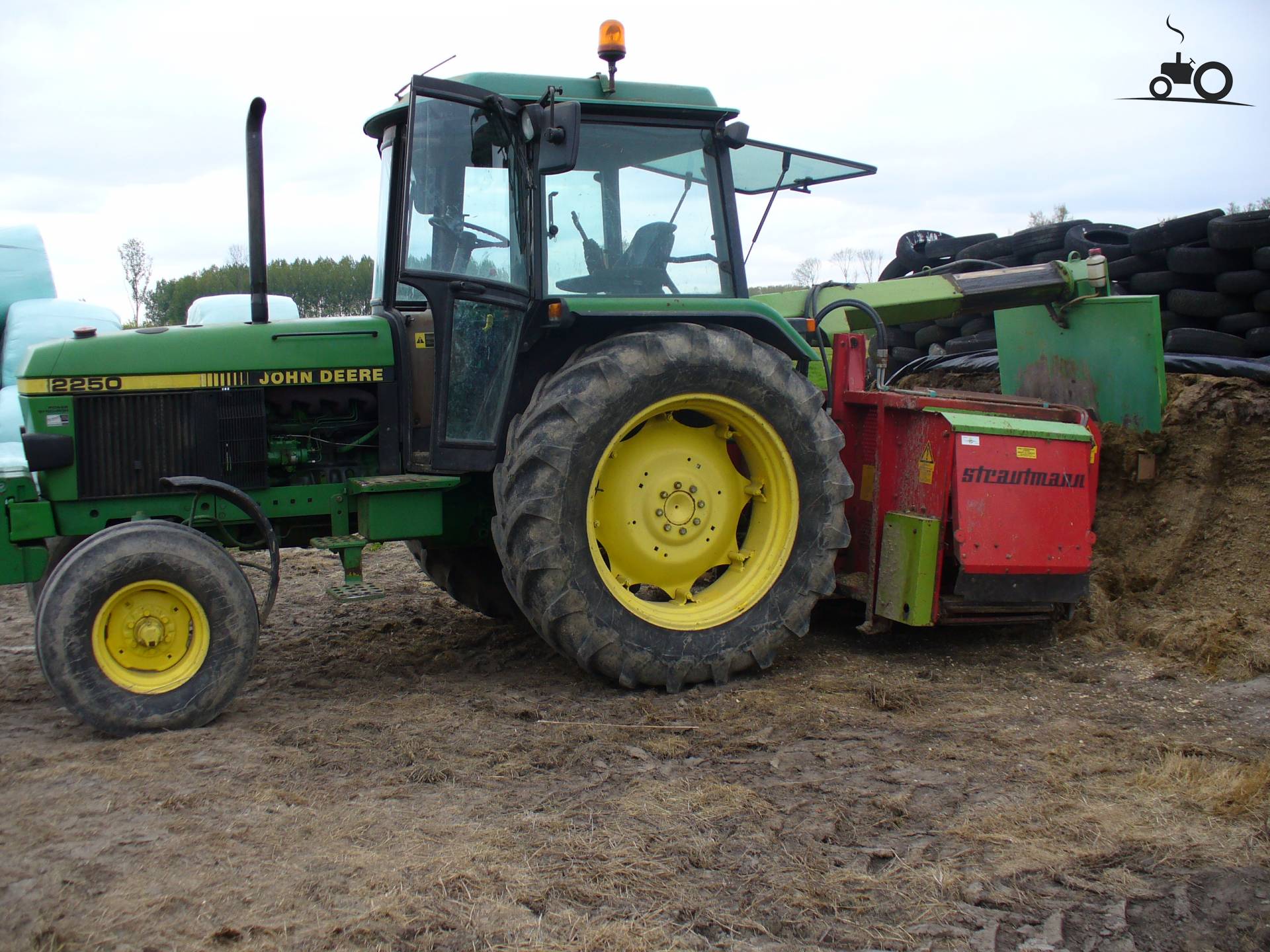 Foto John Deere 2250 #353017