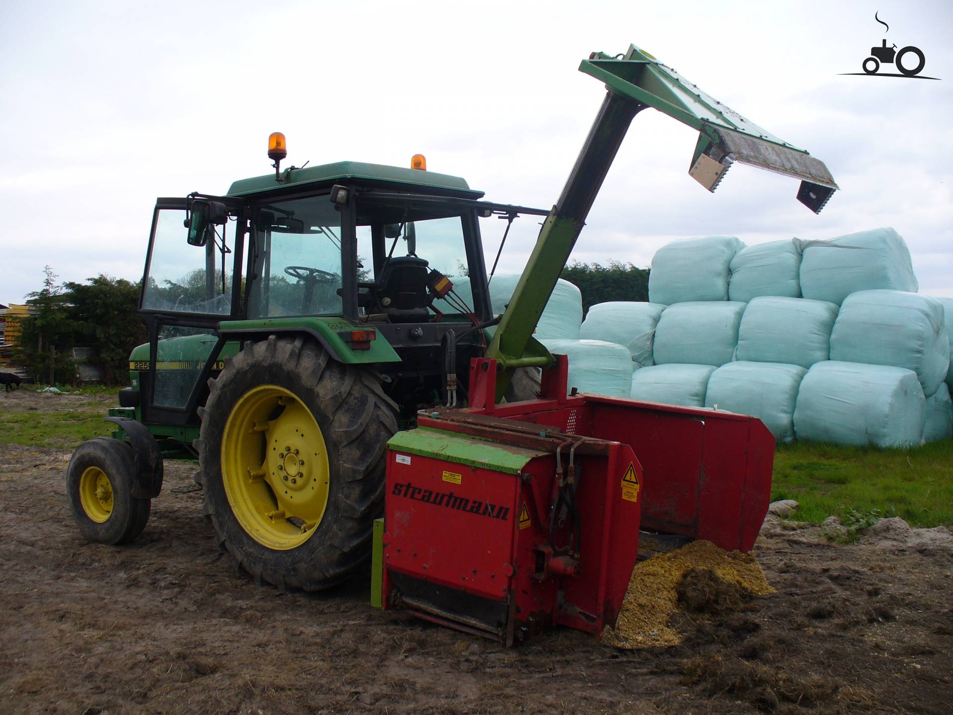 Foto John Deere 2250 #353019