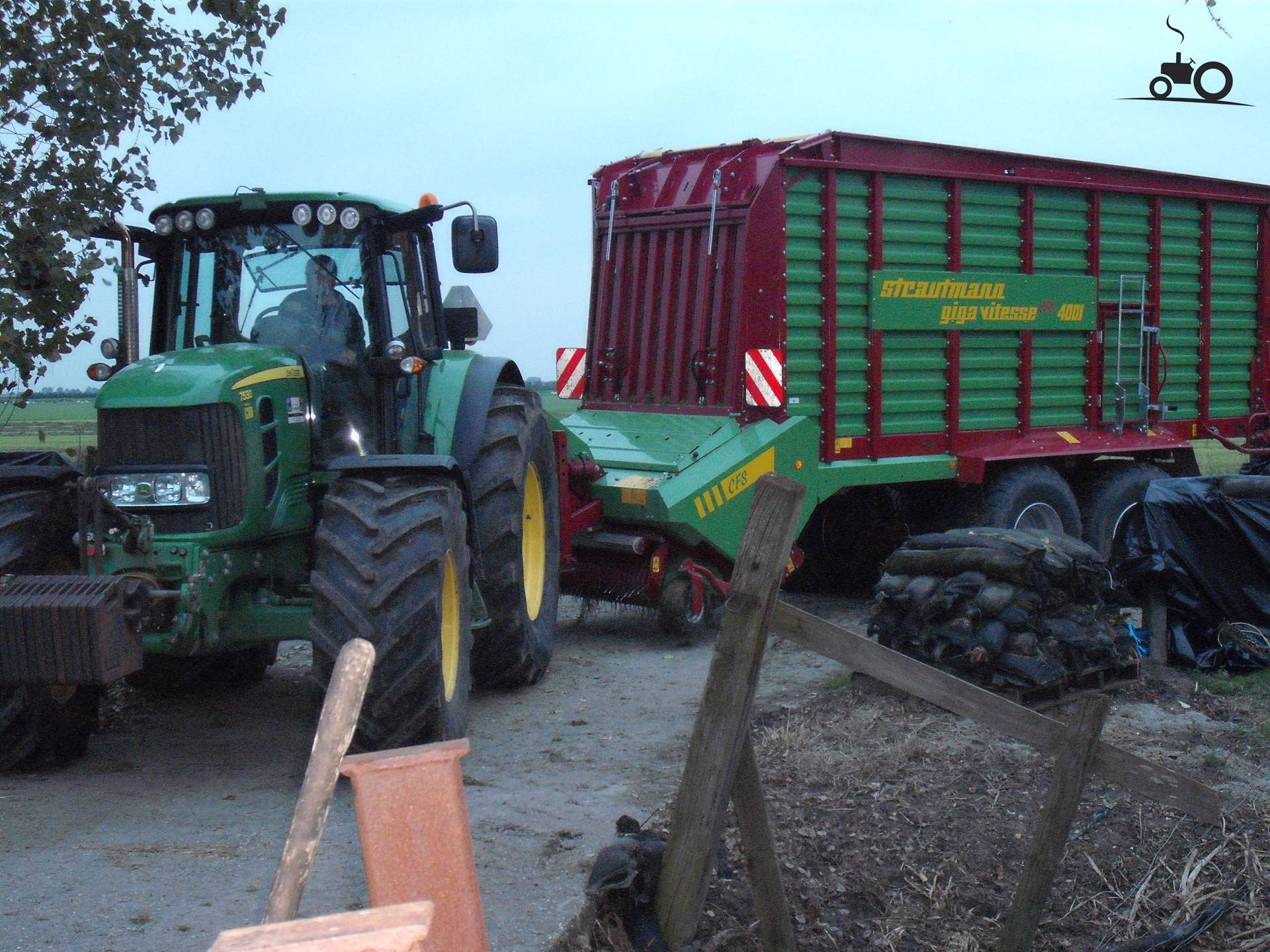 Foto John Deere 7530 Premium #408360