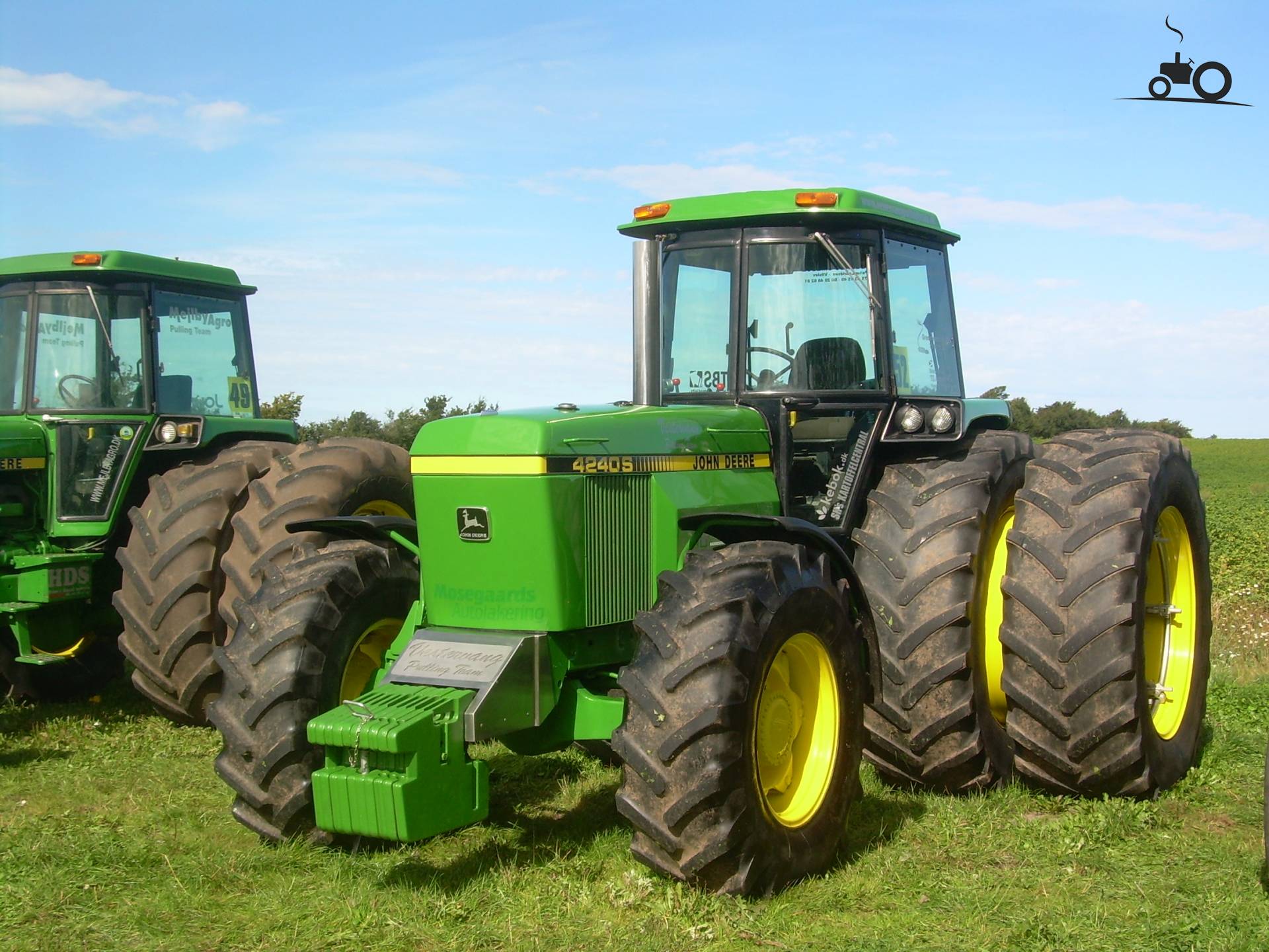 John Deere 4240 S - United Kingdom - Tractor picture #429337