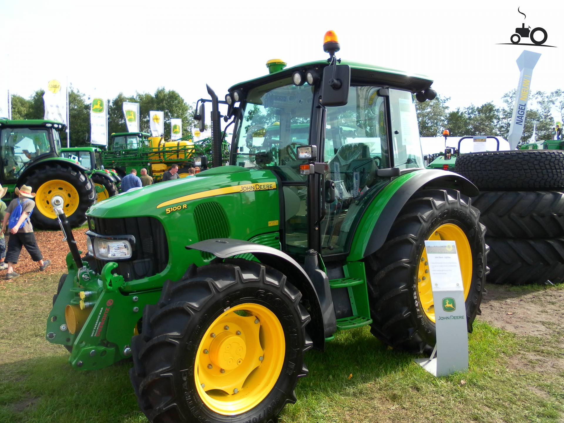 Foto John Deere 5100R #437647