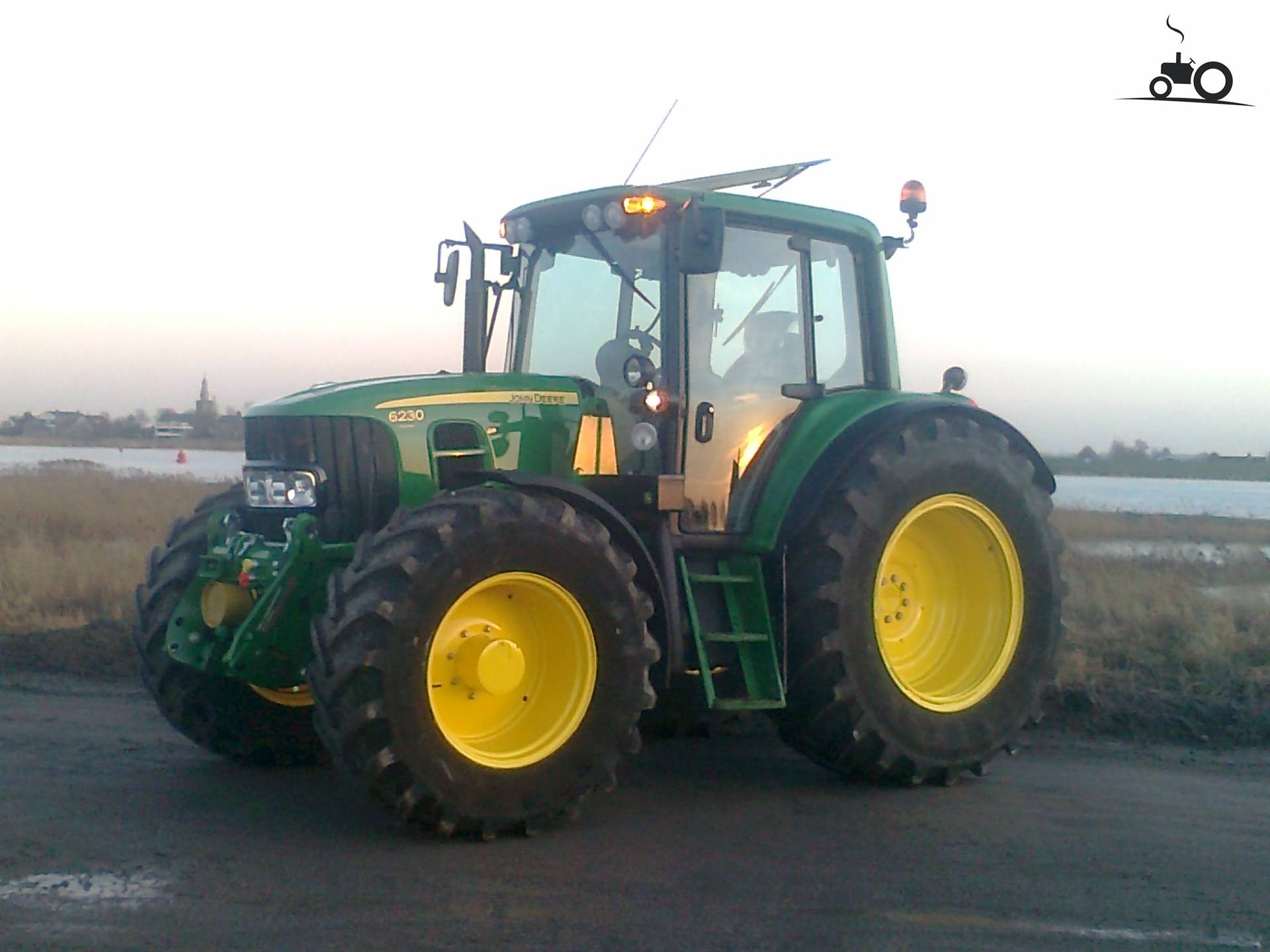 Foto John Deere 6230 Premium #448337