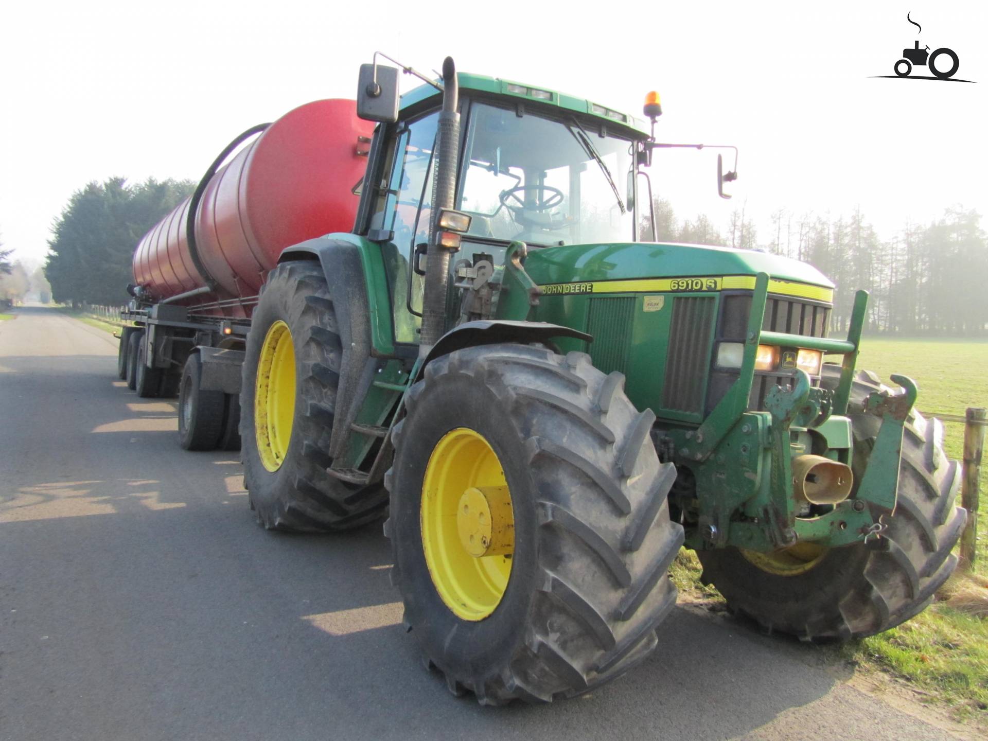 Foto John Deere 6910 S van Riphagen