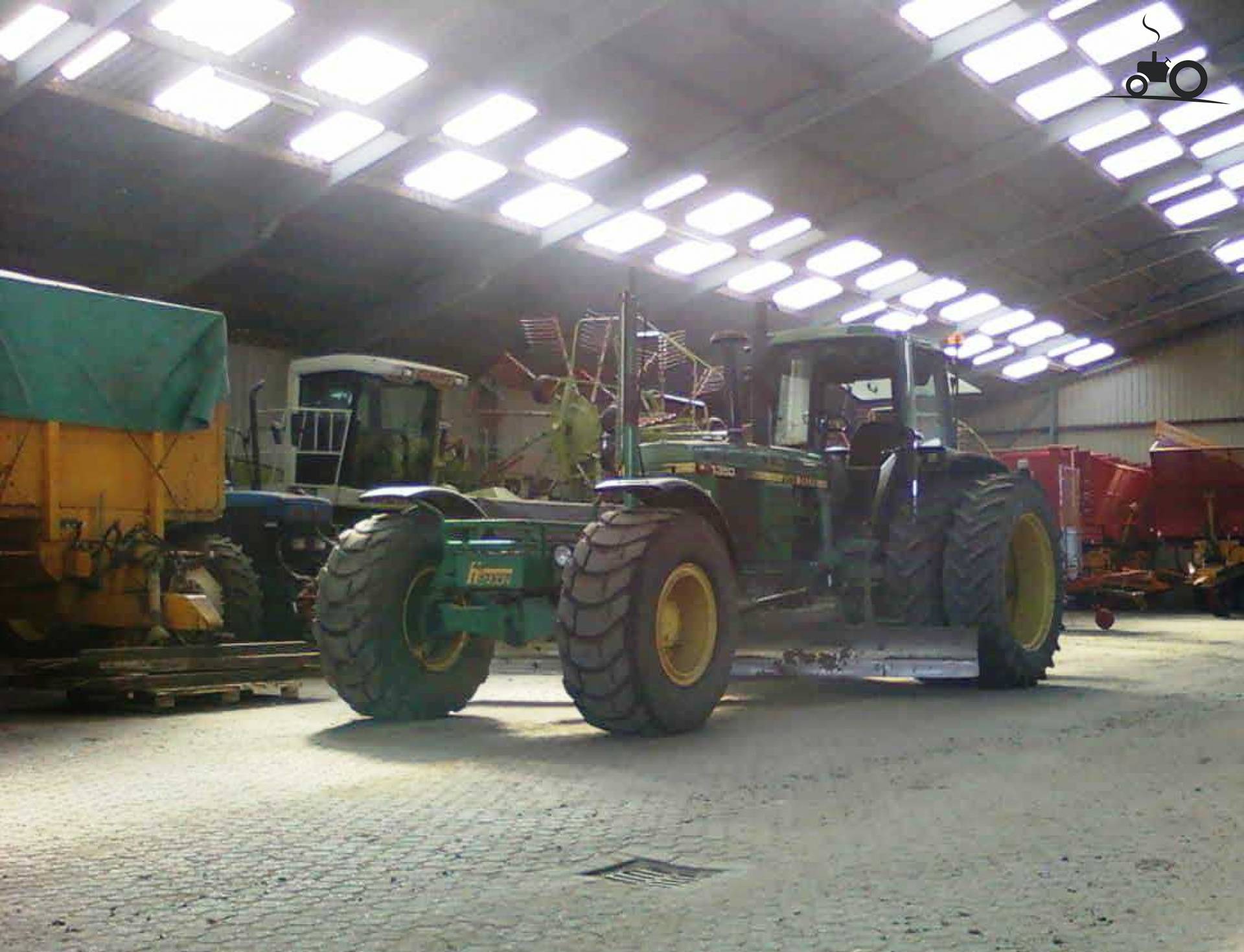 Foto John Deere 4350 van C.w.v Barlo