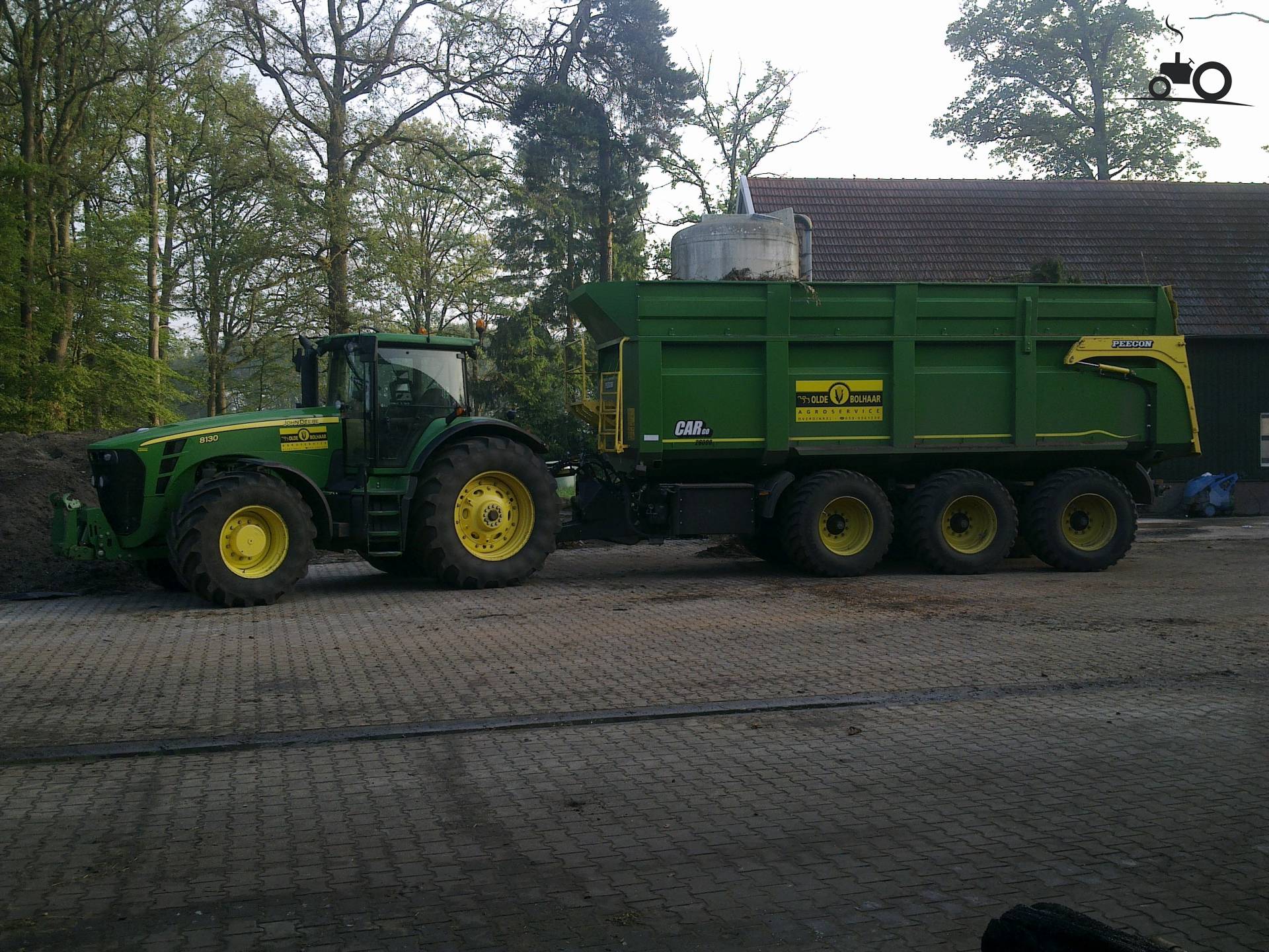 Foto John Deere 8130 #490560