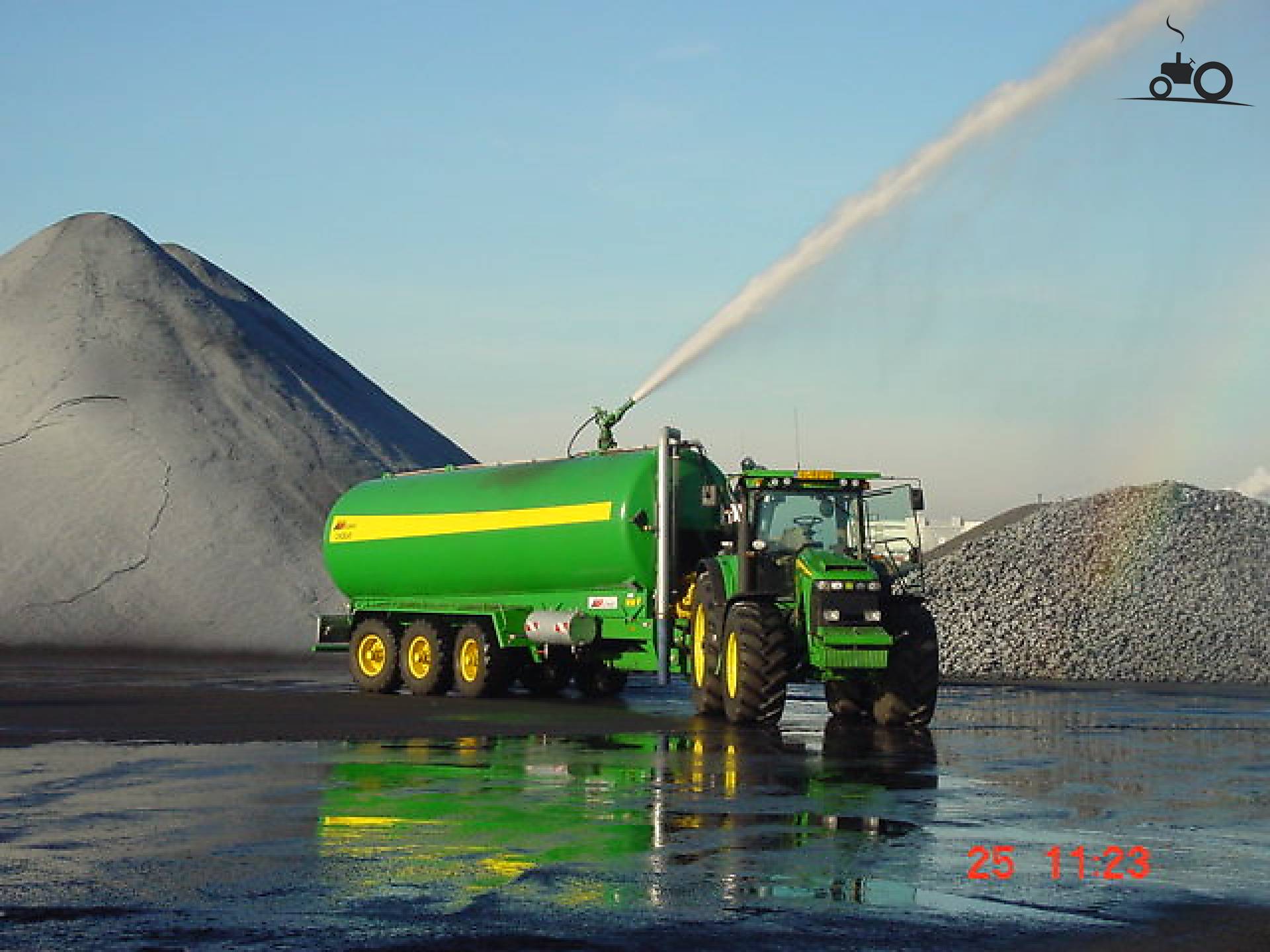 Foto John Deere 8320 #503780