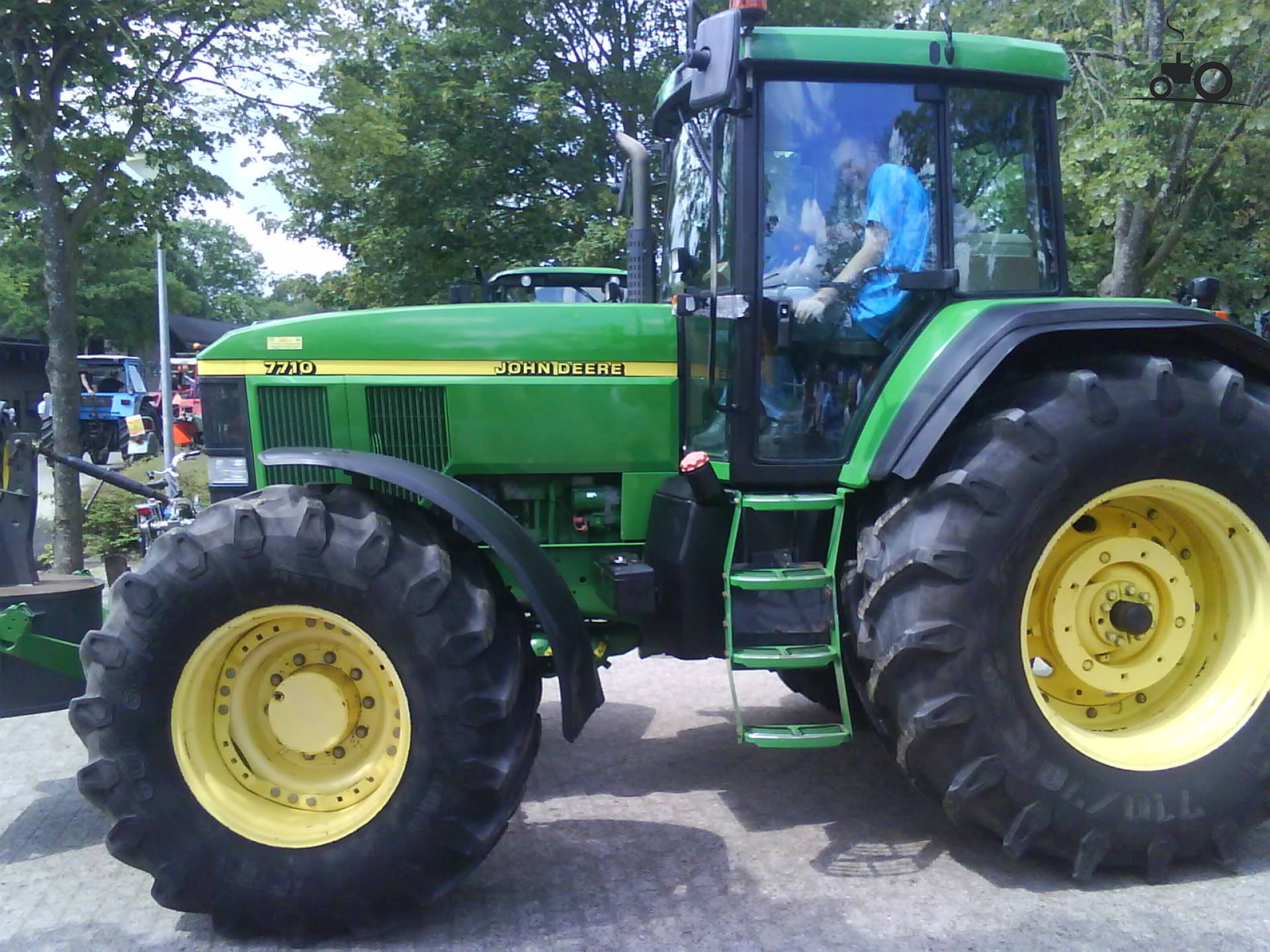Foto John Deere 7710 #506101
