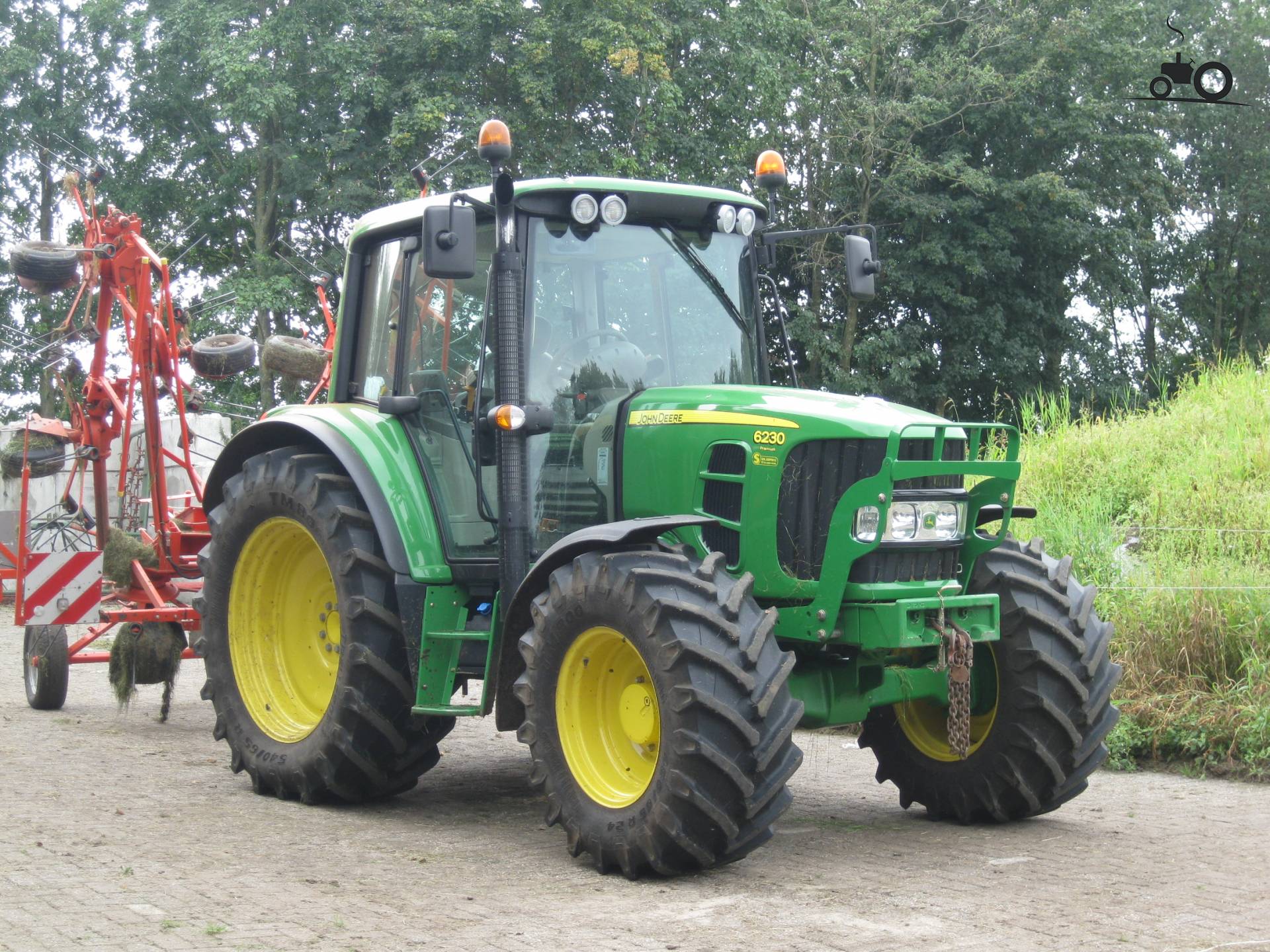 Foto John Deere 6230 Premium #529426