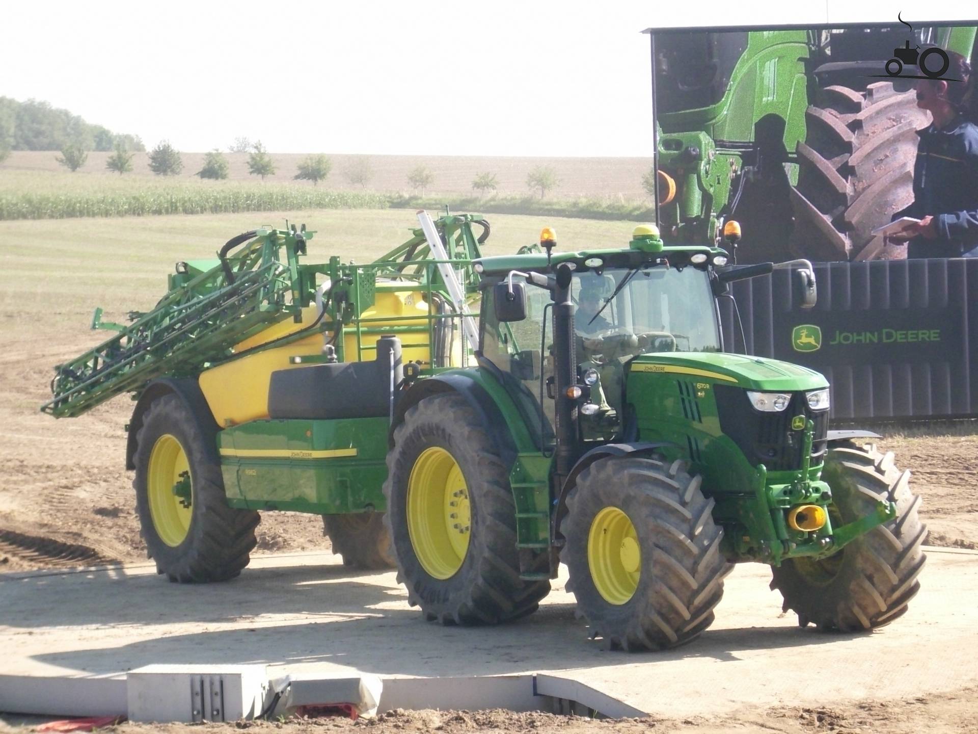 John Deere 6170R - United Kingdom - Tractor picture #535991