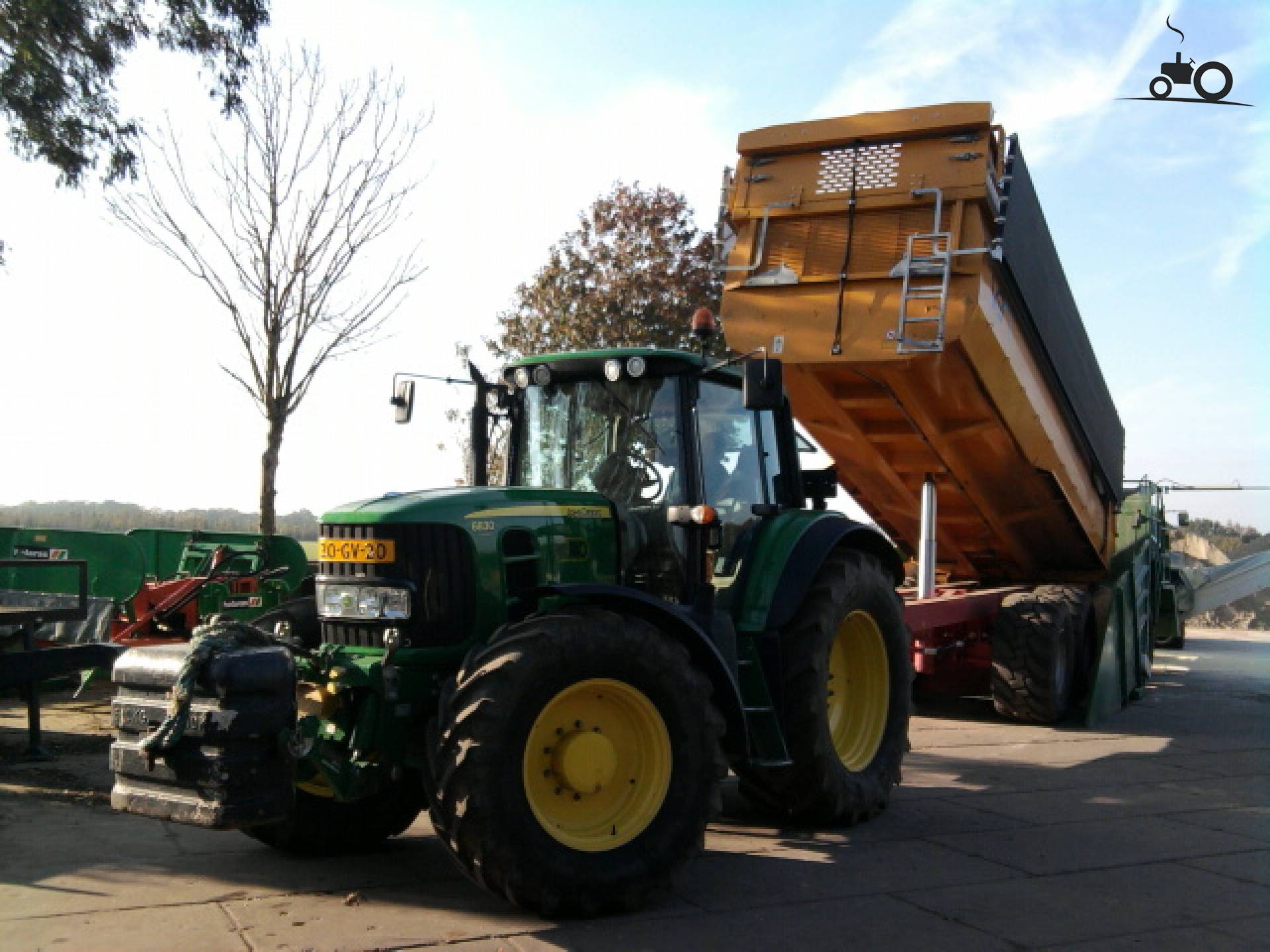 Foto John Deere 6830 Premium van C.w.v Barlo