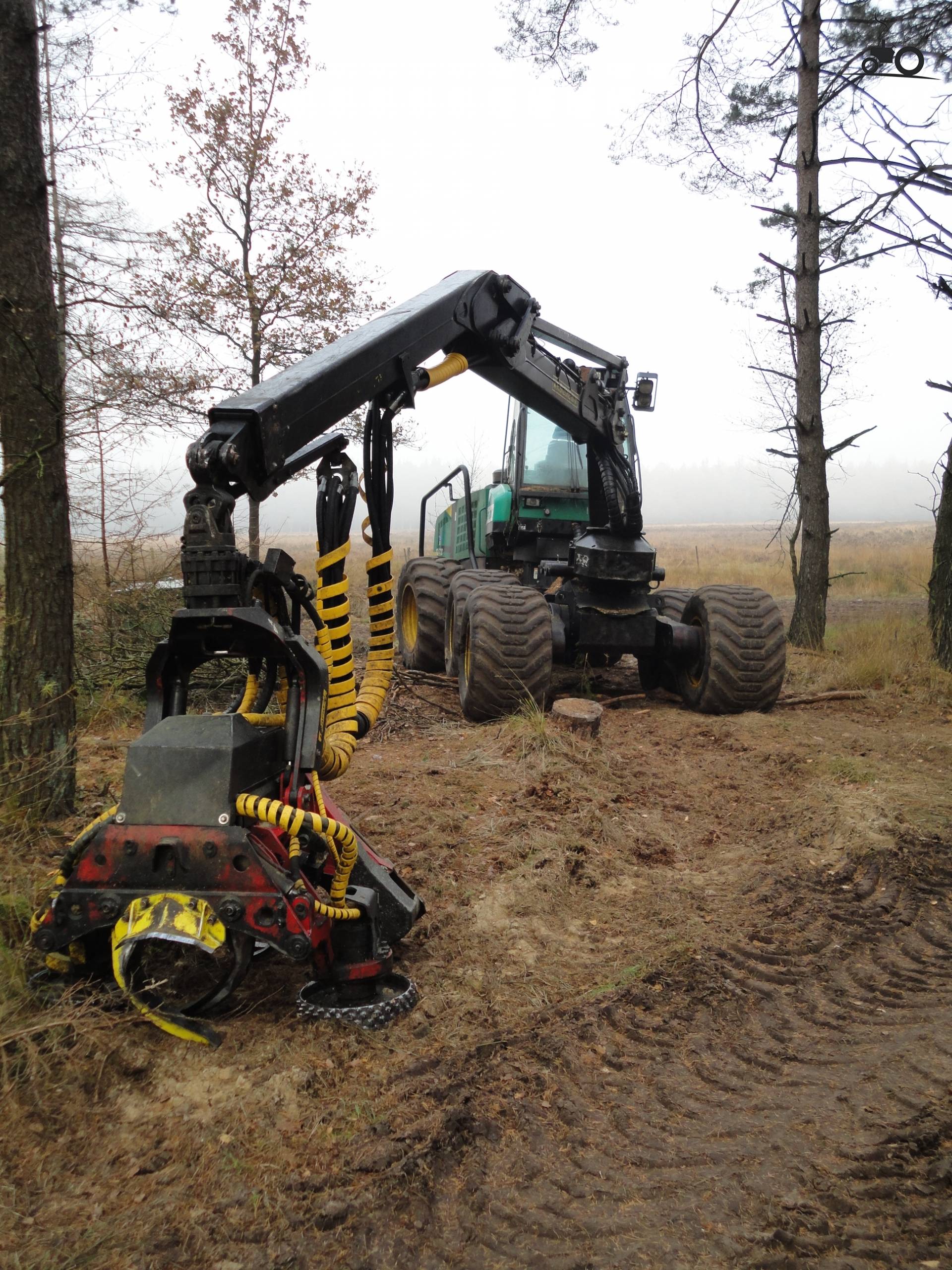 Foto John Deere 1270D #568800