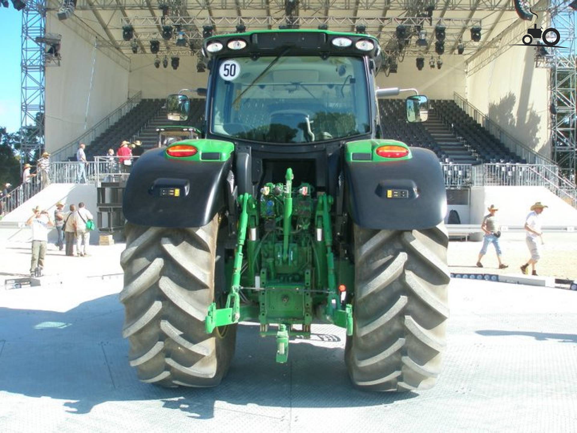 Foto John Deere 6R serie #574425