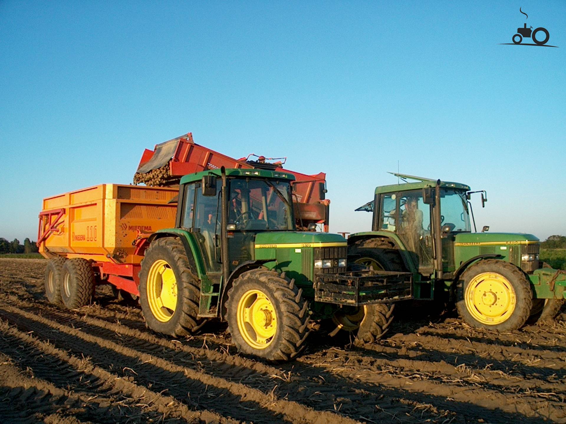 John Deere 6400
