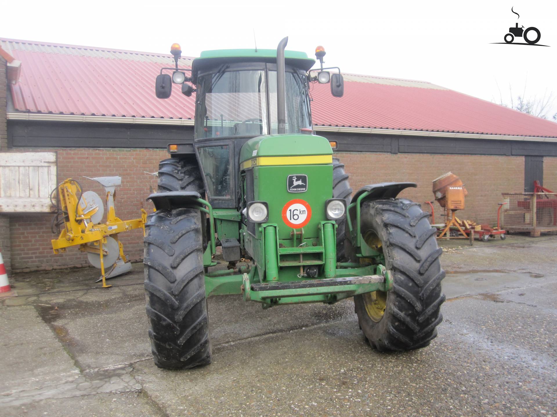 Foto John Deere 3050 van De Lange