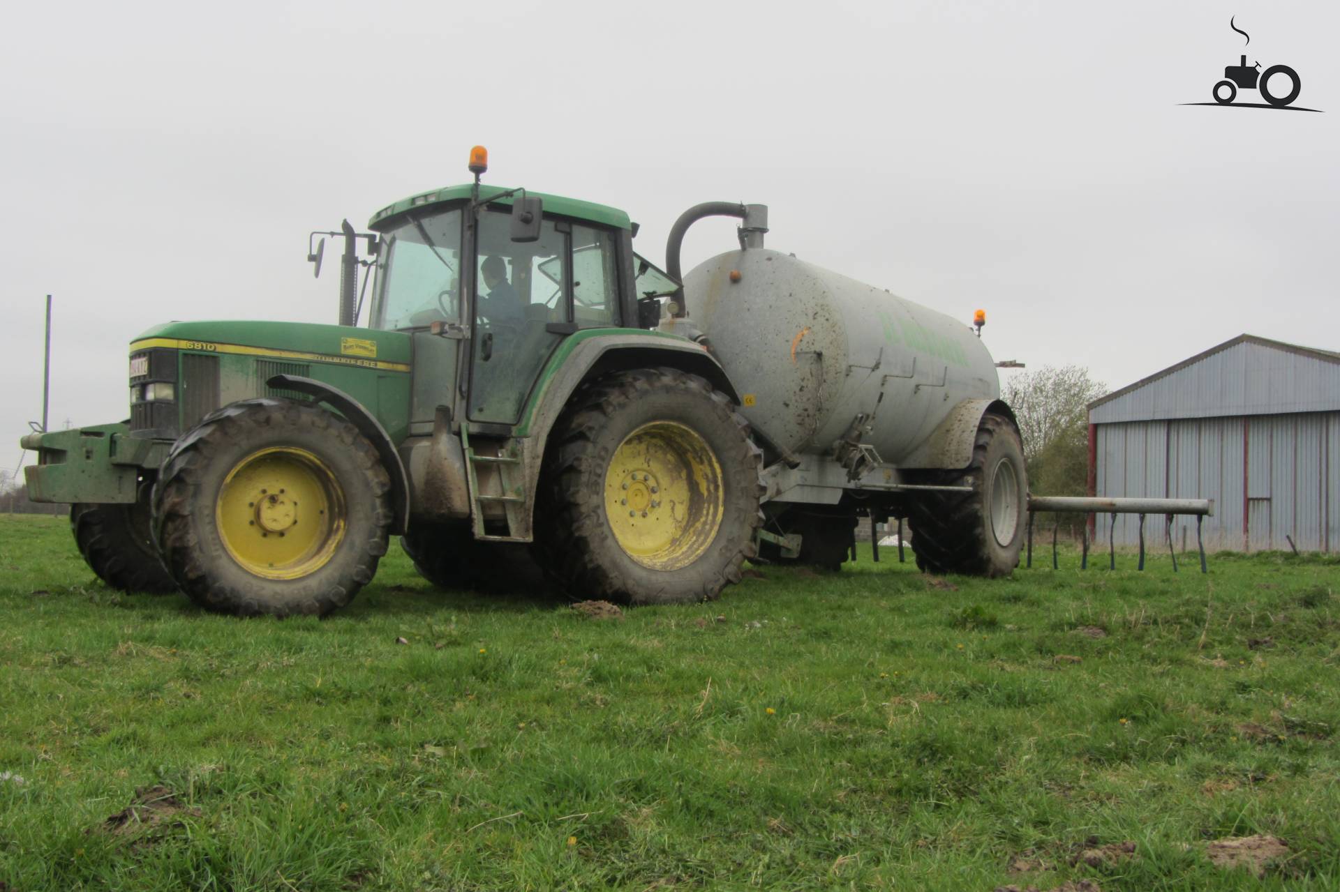 Foto John Deere 6810 #615316