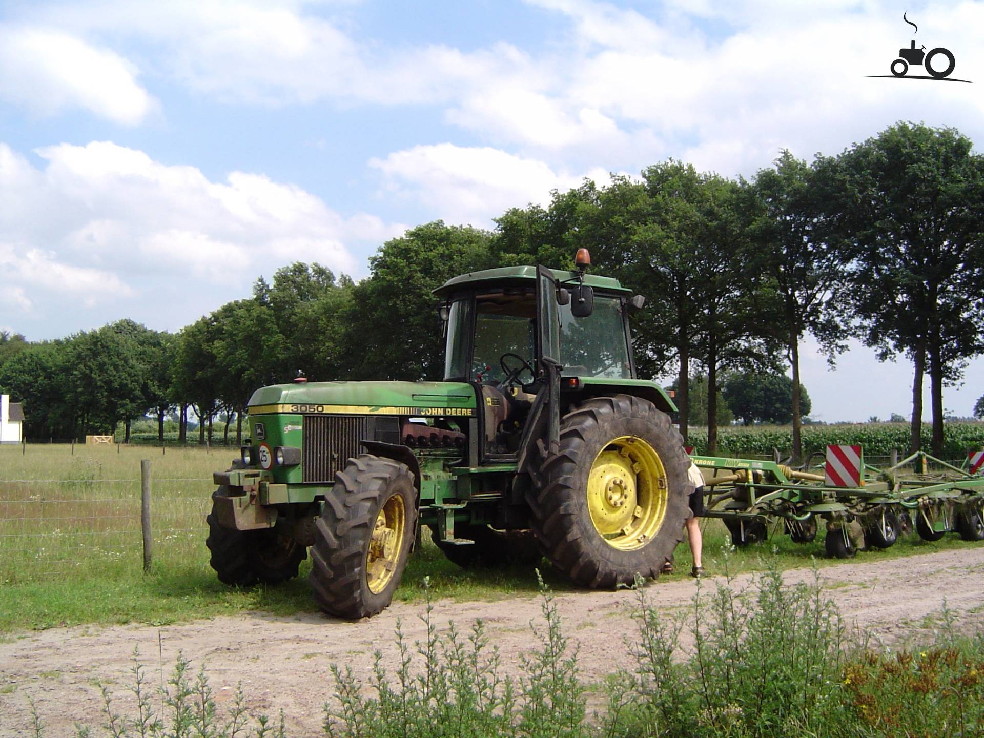John Deere 3050