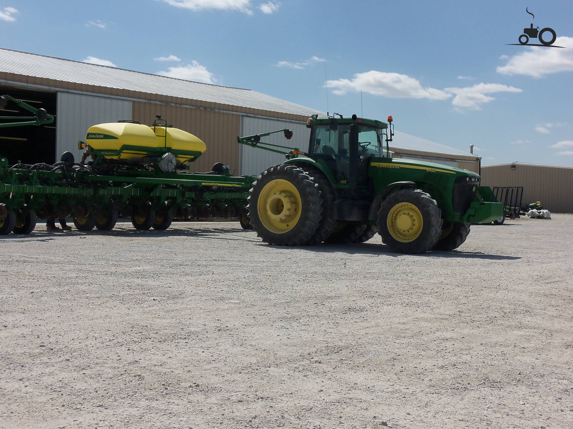 John Deere 8420 - United Kingdom - Tractor picture #631520