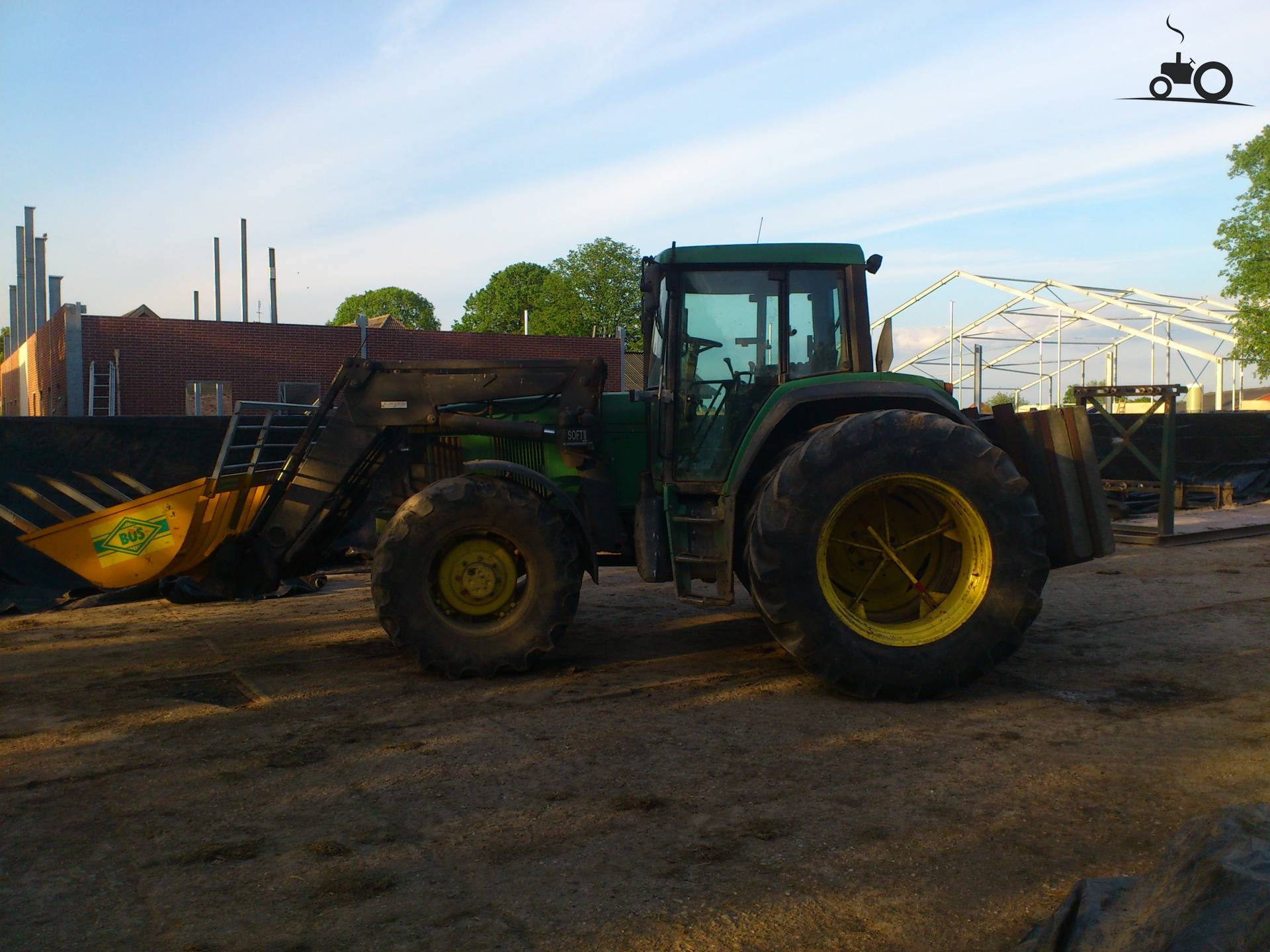 Foto John Deere 6810 #637308