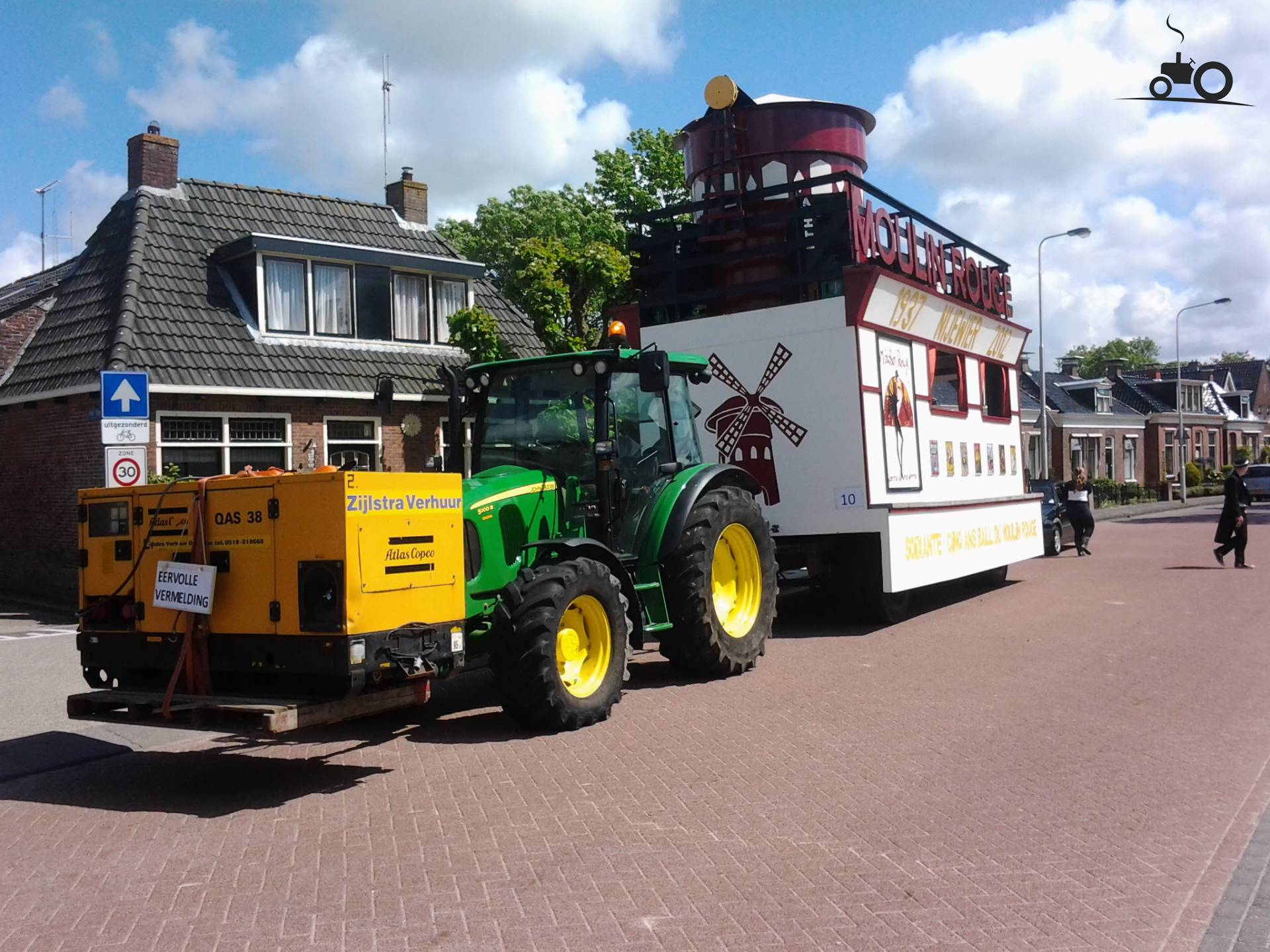 Foto John Deere 5100R #647821