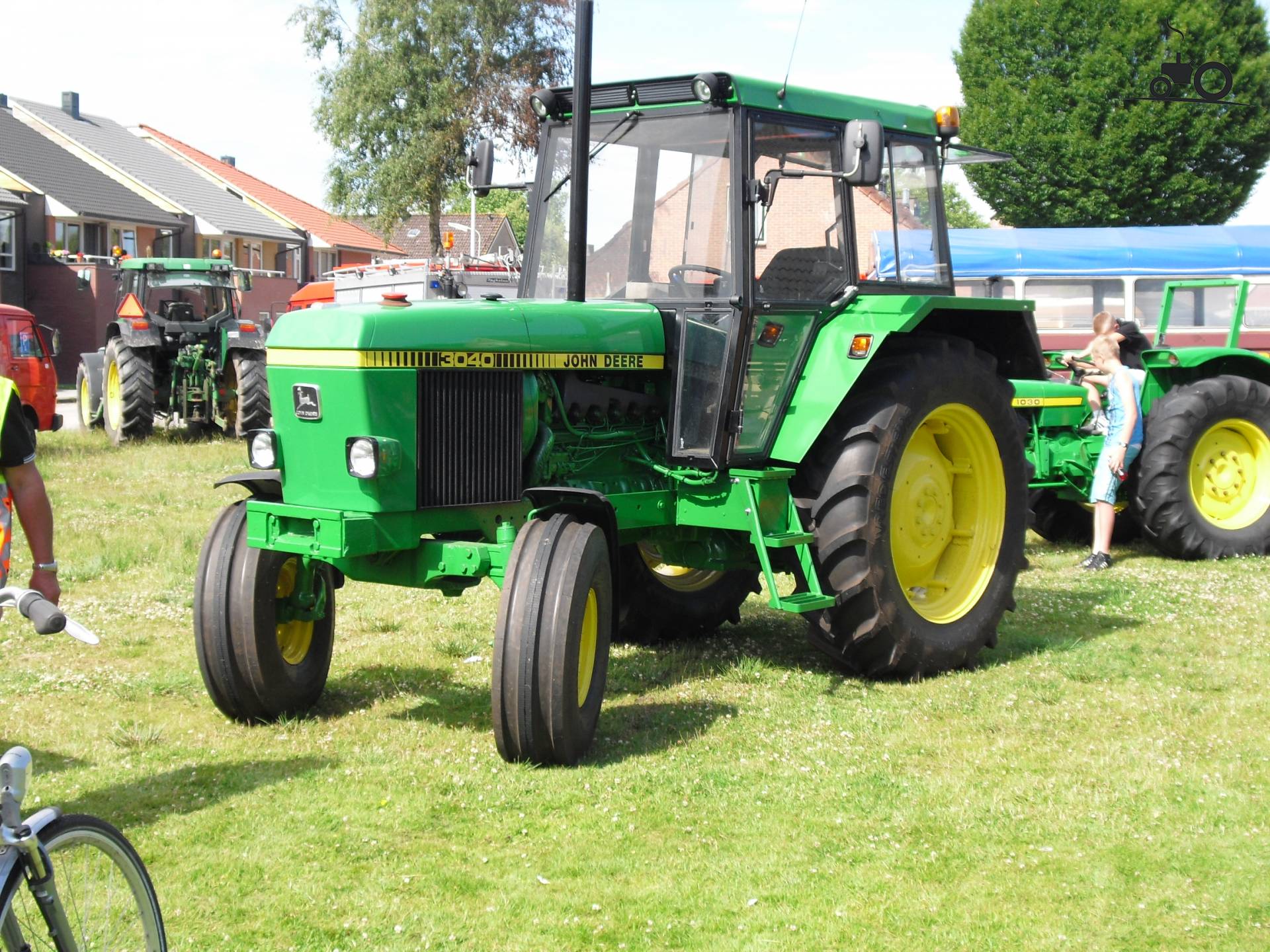 Foto John Deere 3040 #659884