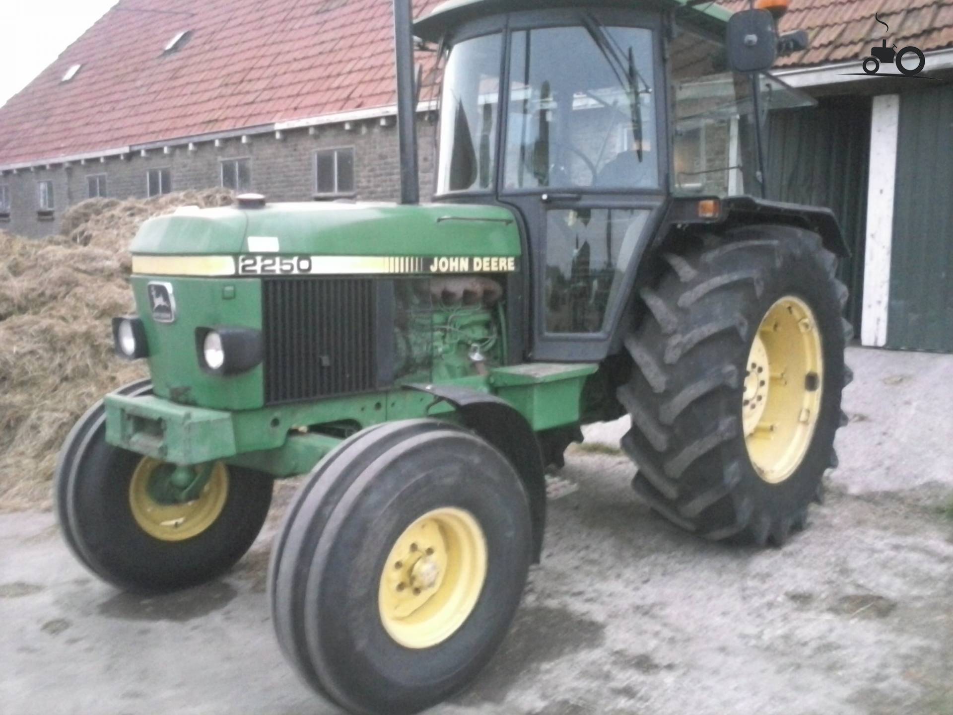 Foto John Deere 2250 #666465