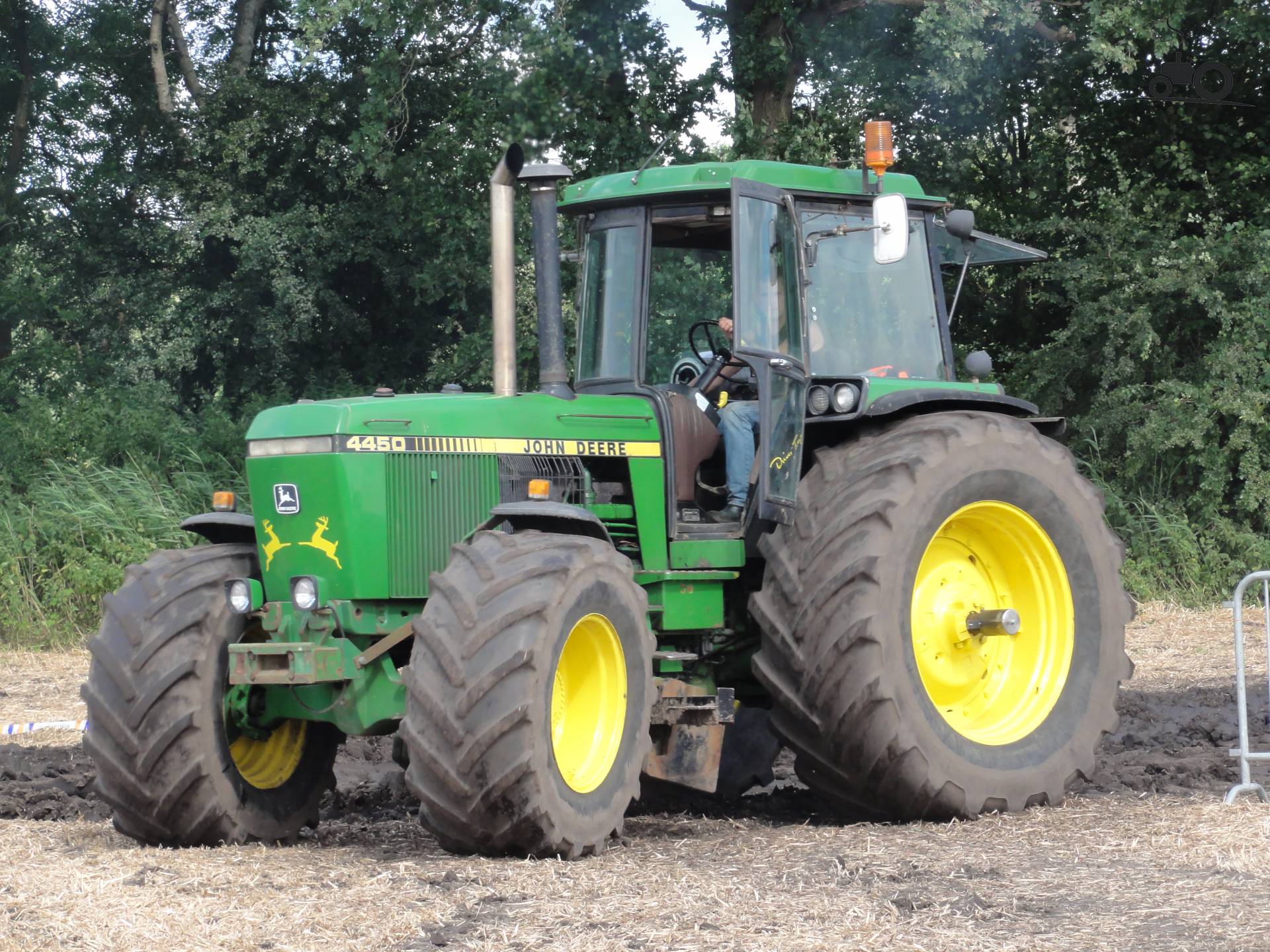 Foto John Deere 4450 #667694