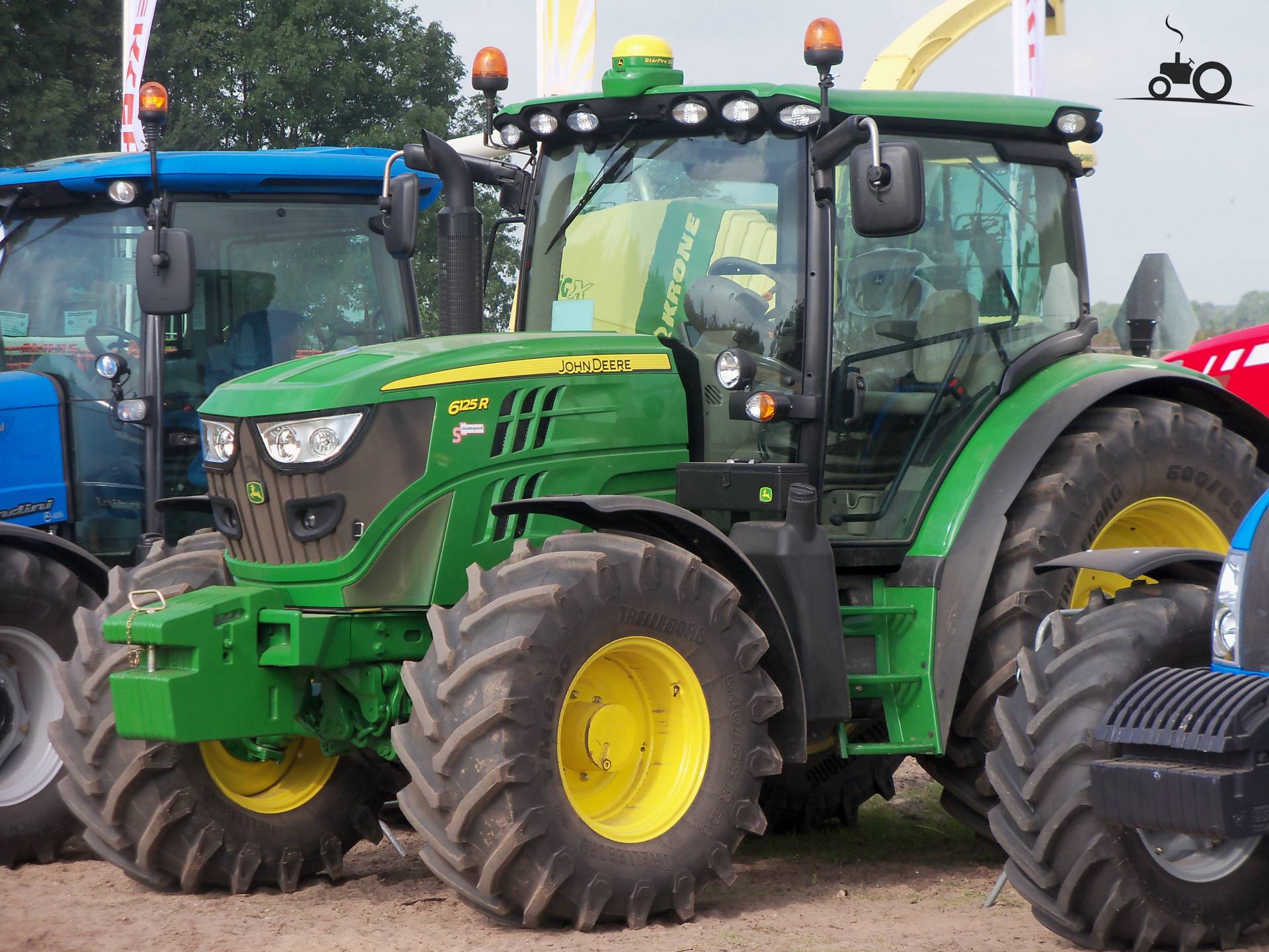 Foto John Deere 6125R #682361