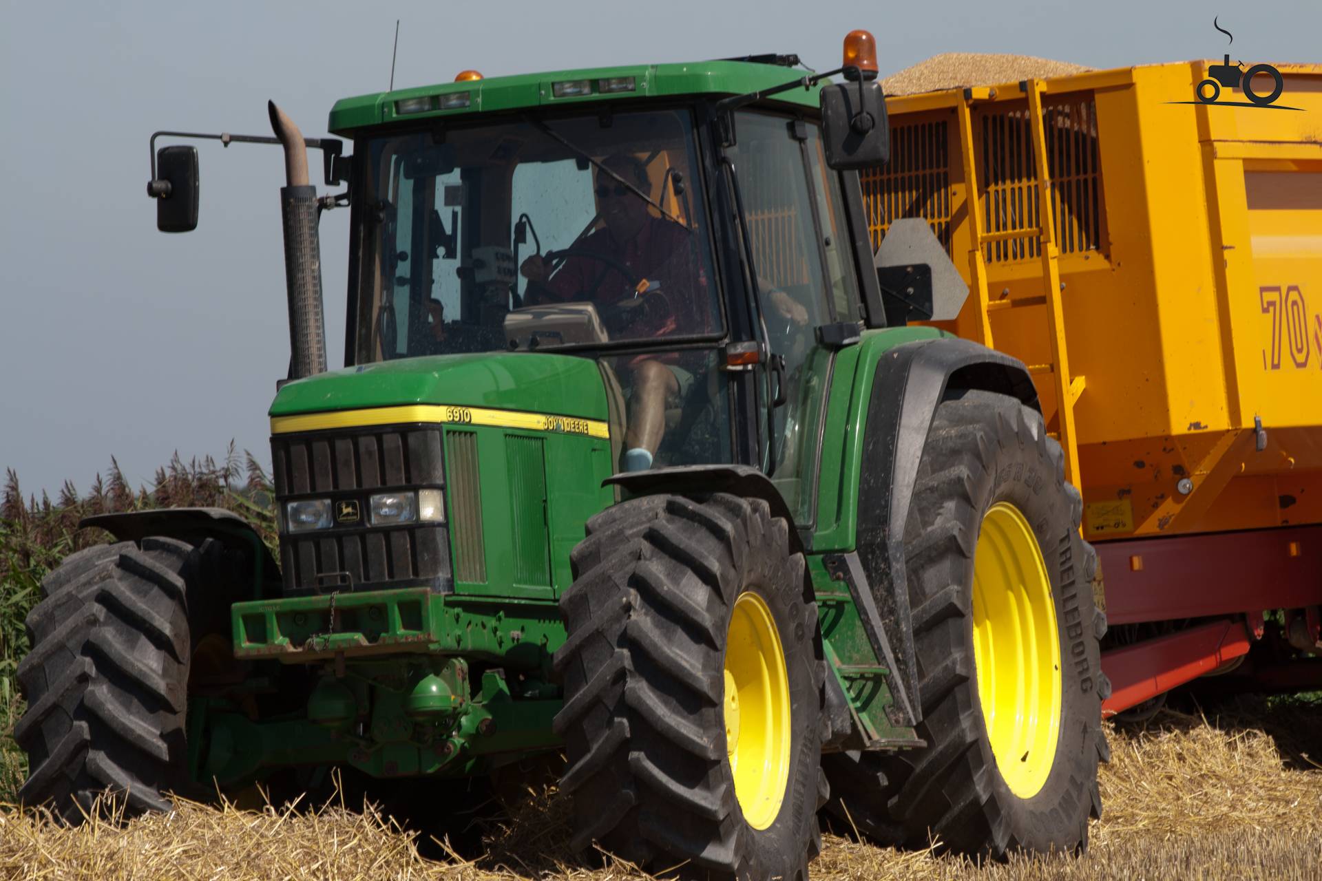Foto John Deere 6910 #720365