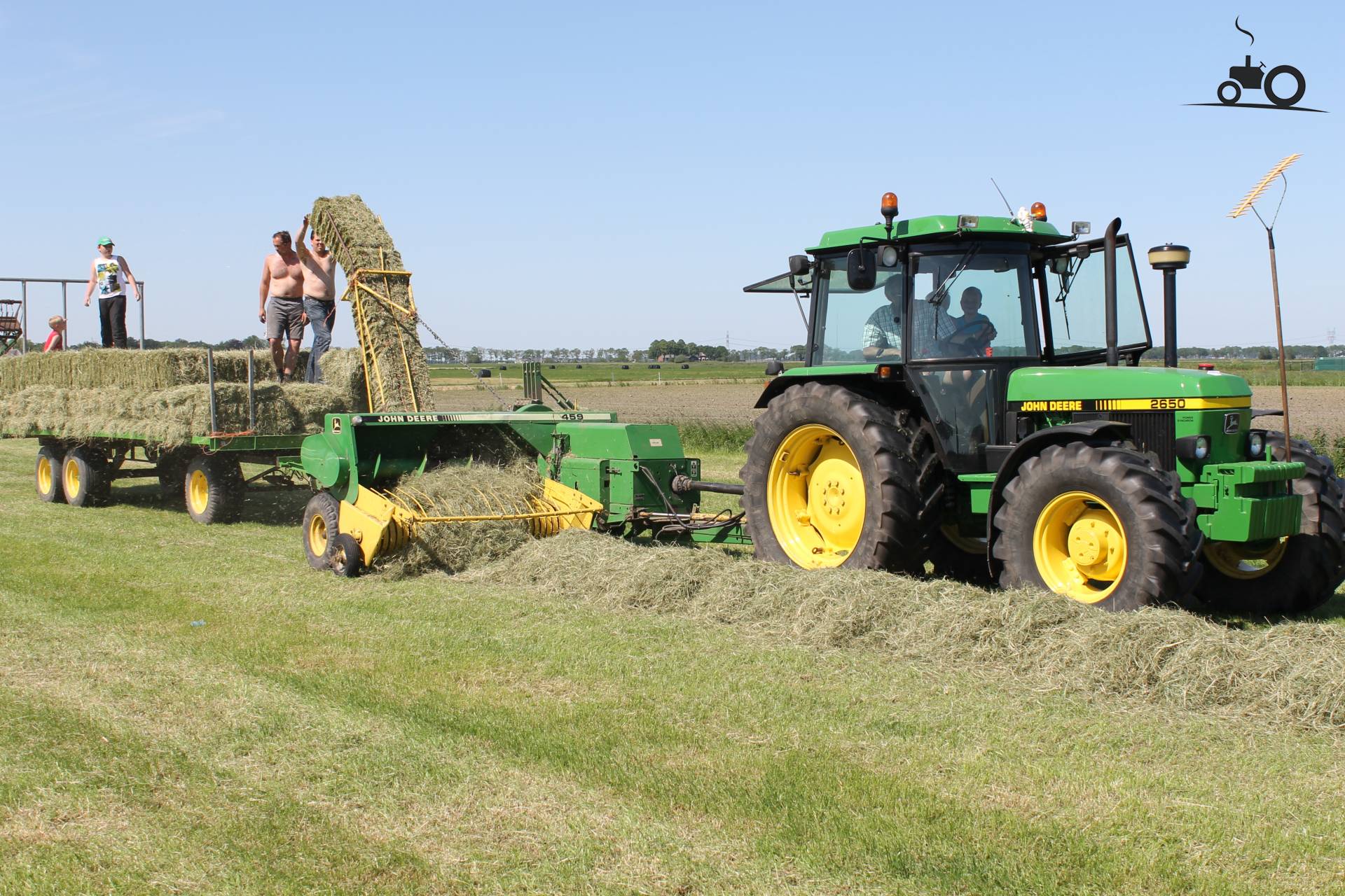 Foto John Deere 2650 #723544