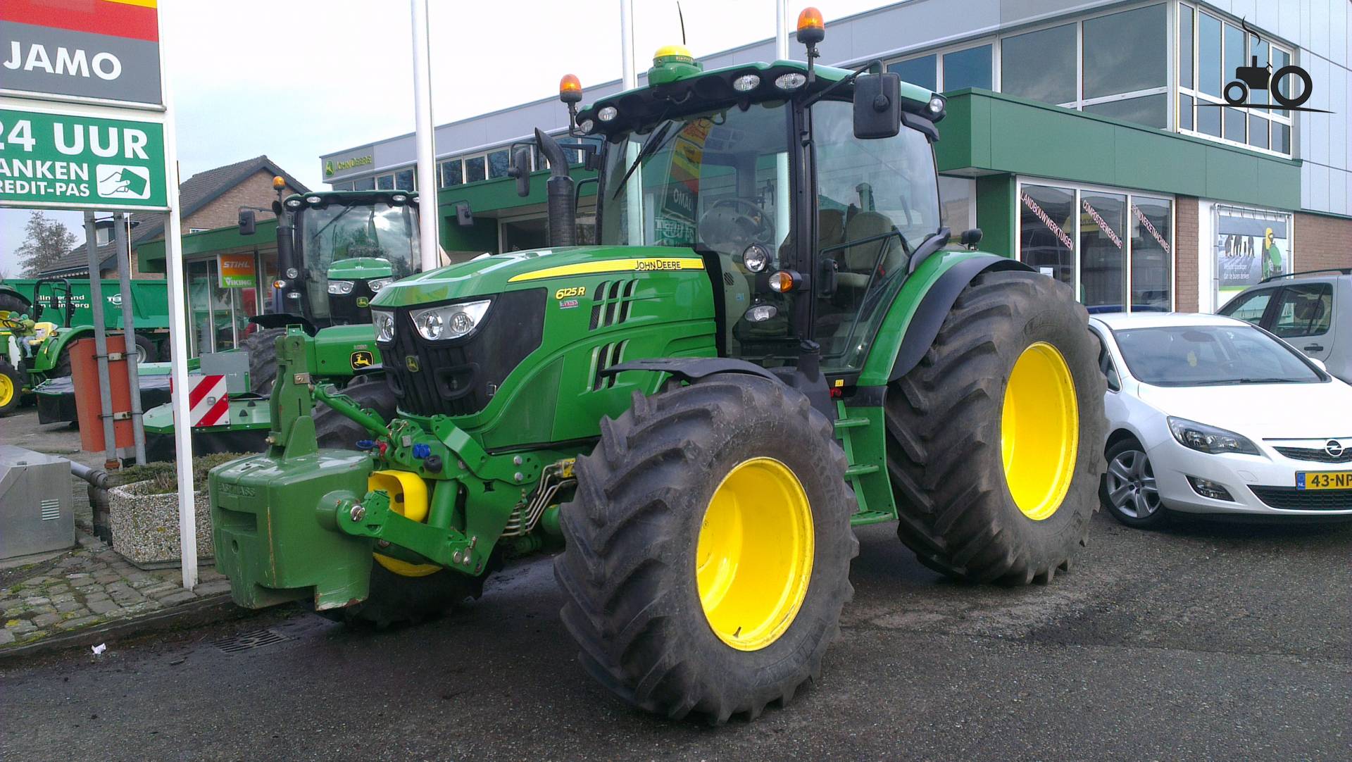 Foto John Deere 6125R #728592