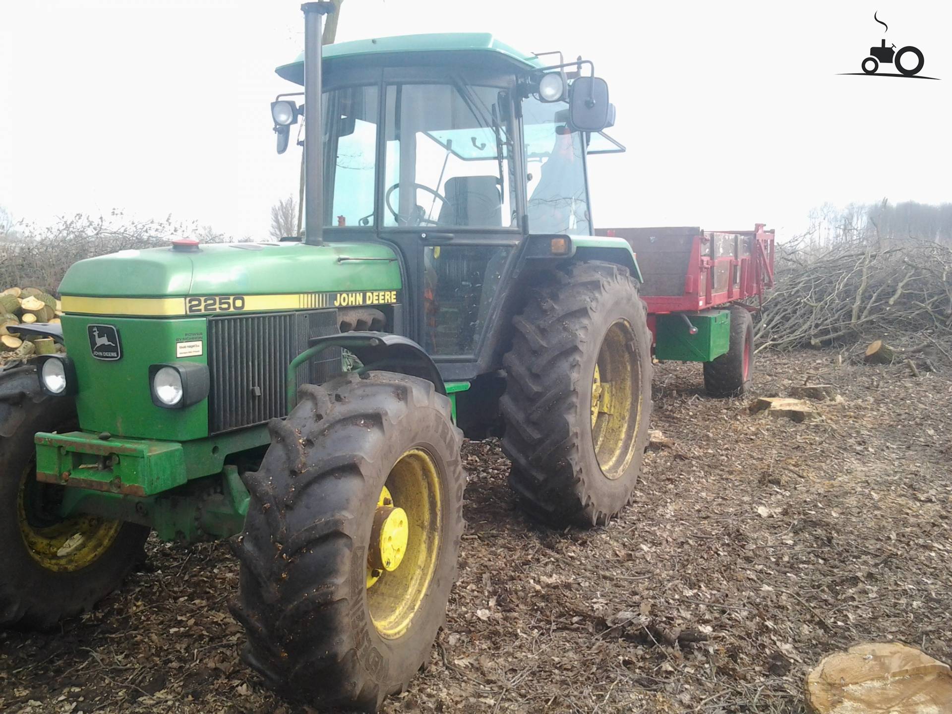 Foto John Deere 2250 #734699