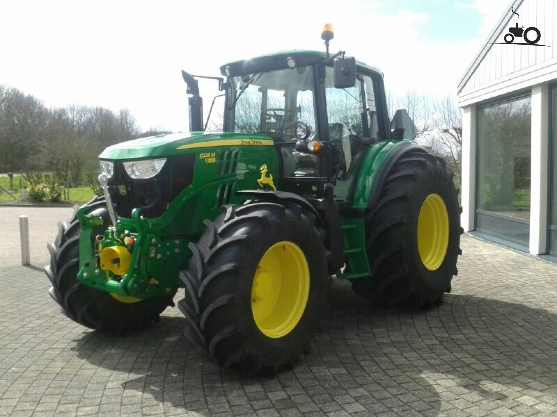 John Deere 6125M - United Kingdom - Tractor picture #753682