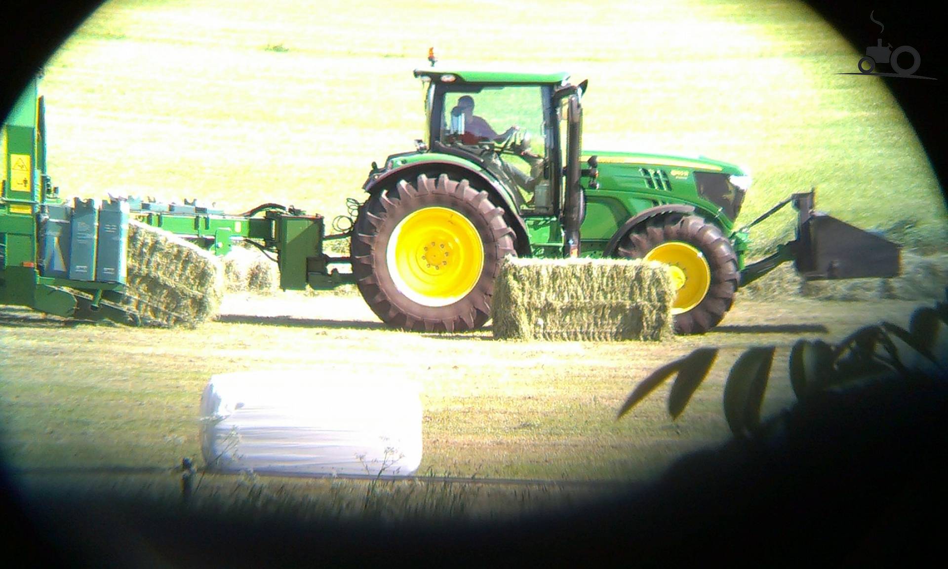 John Deere 6140R