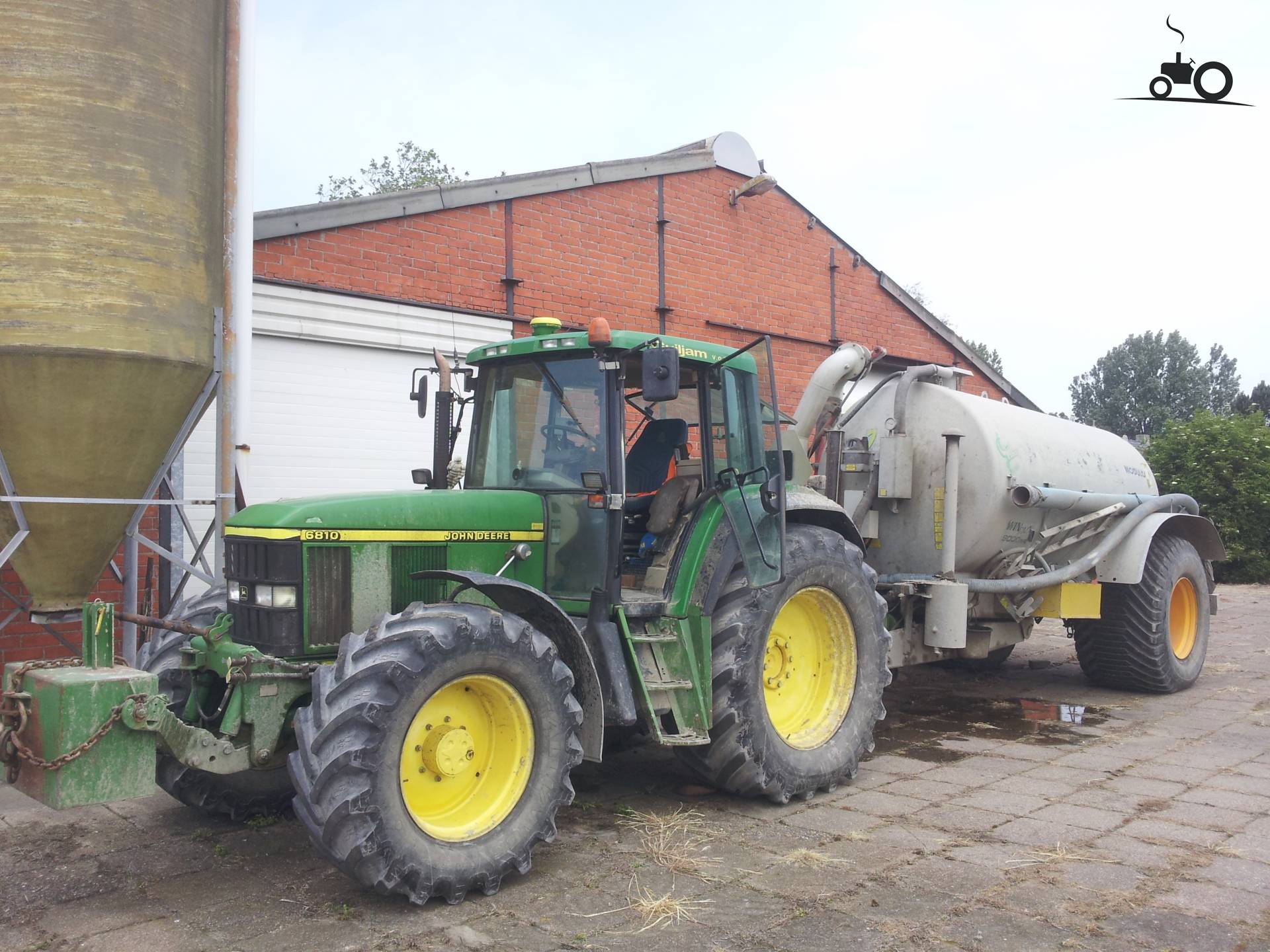 Foto John Deere 6810 #769038