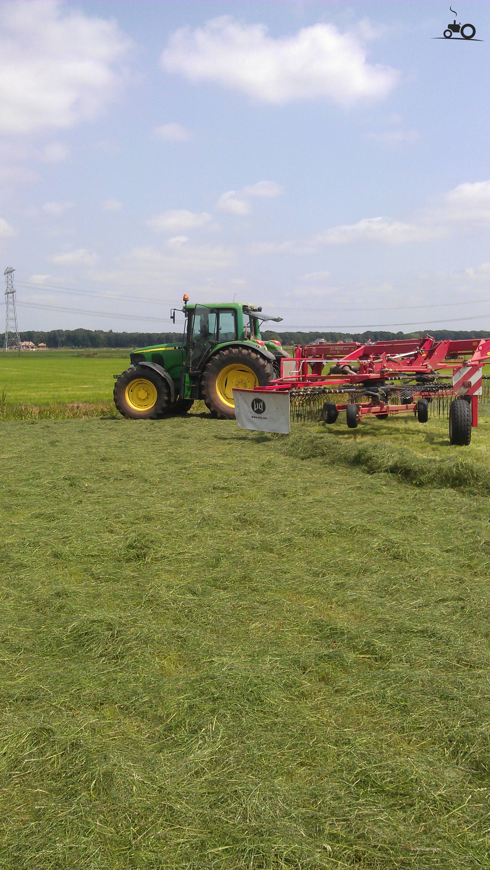 John Deere 6320