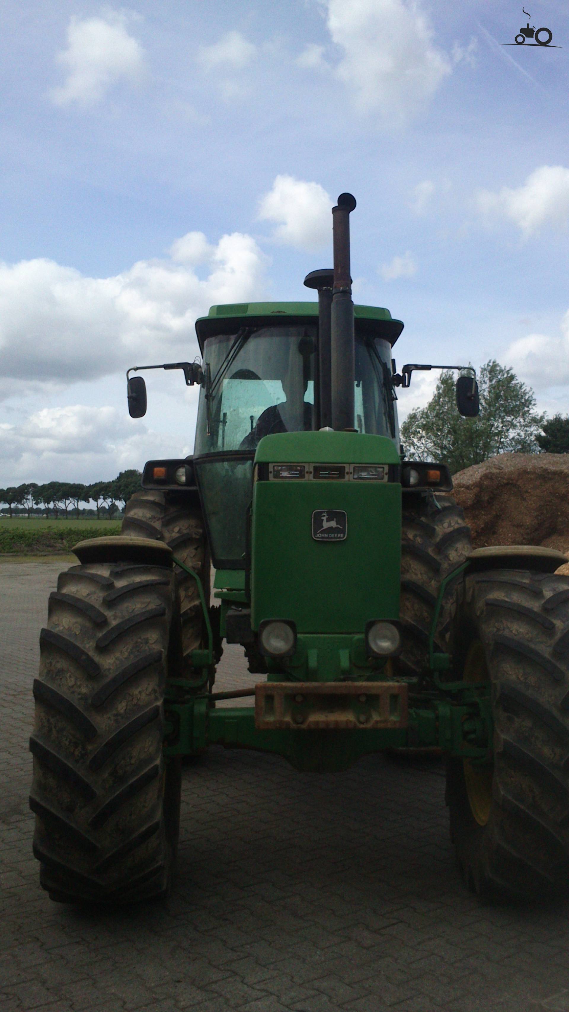 Foto John Deere 4455 #781762