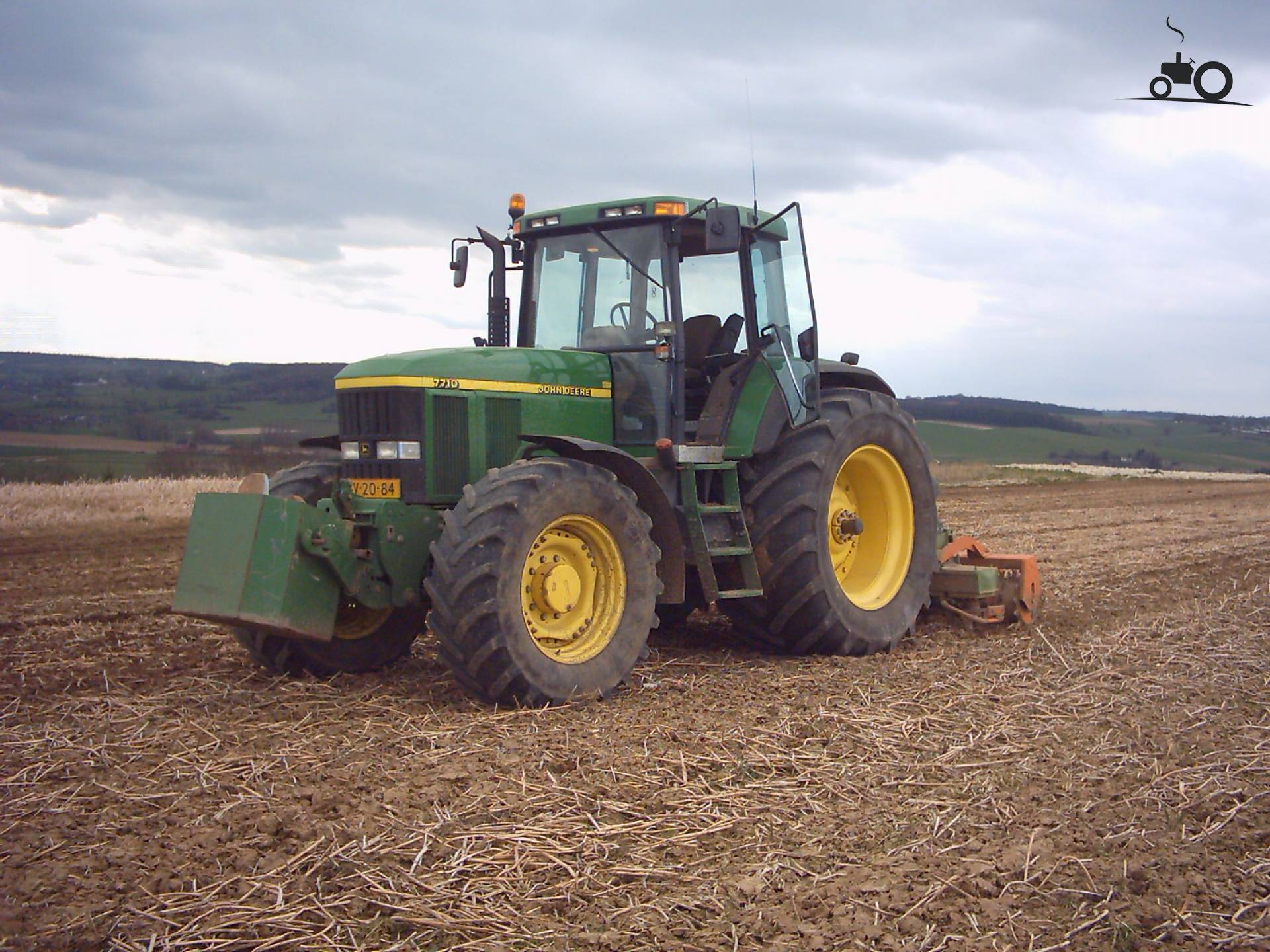 Foto John Deere 7710 #7821