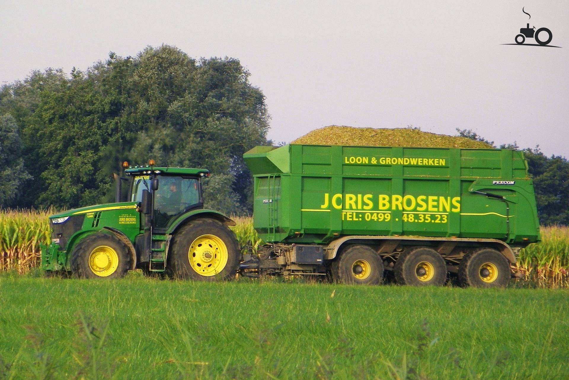 Foto John Deere 7215R #809513