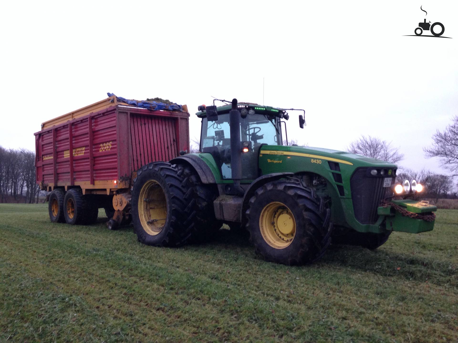 Foto John Deere 8430 #813352