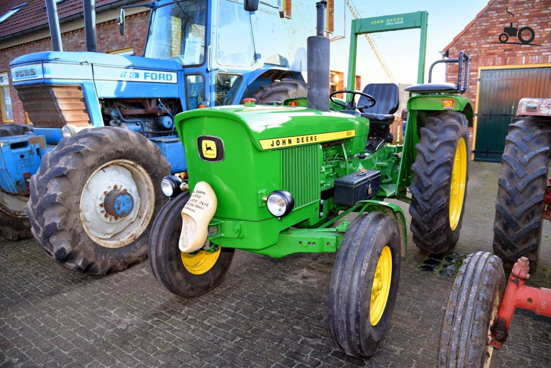 Foto John Deere 820 #822568